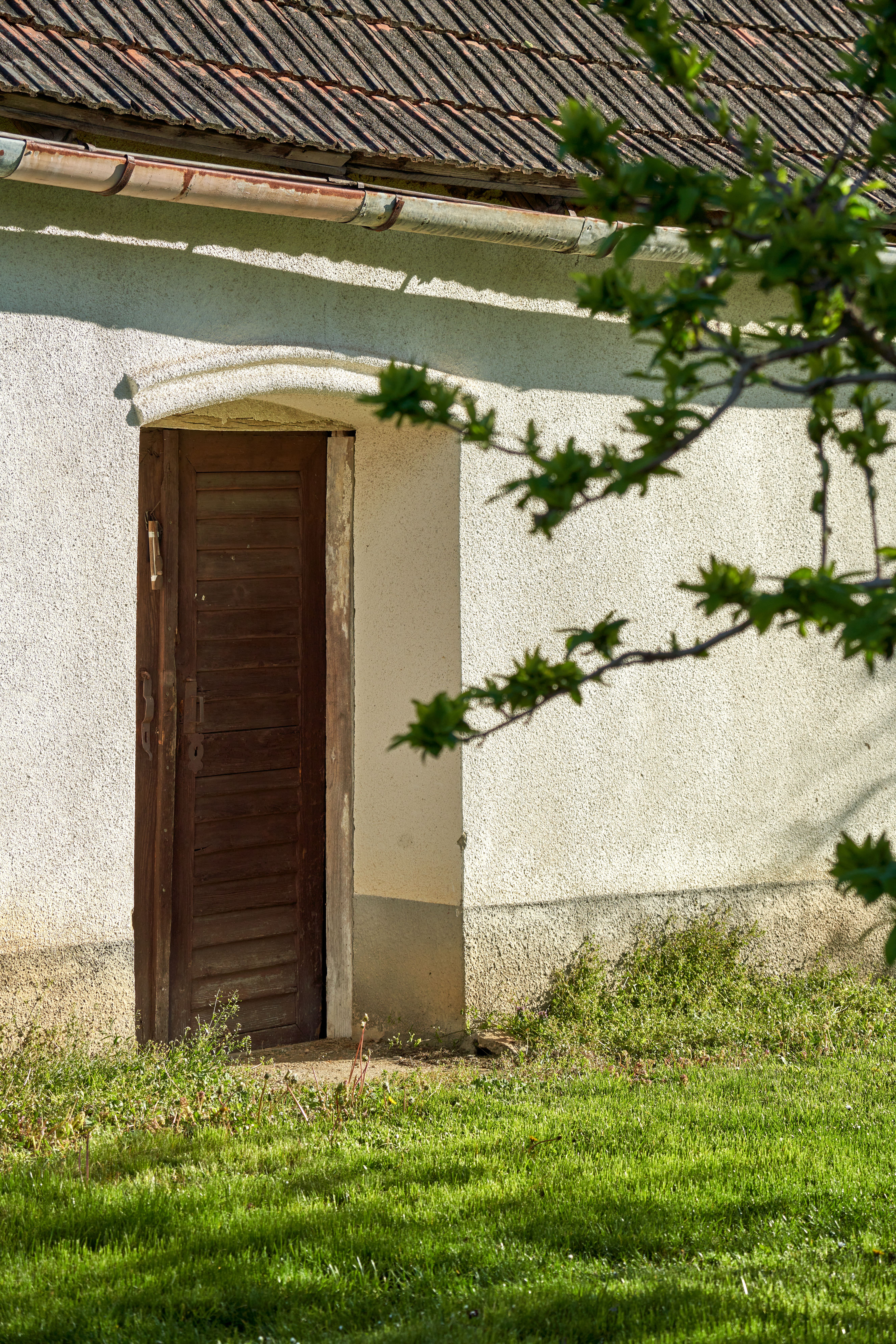 Rustic Door of a Traditional Hungarian Farmhouse · Free Stock Photo