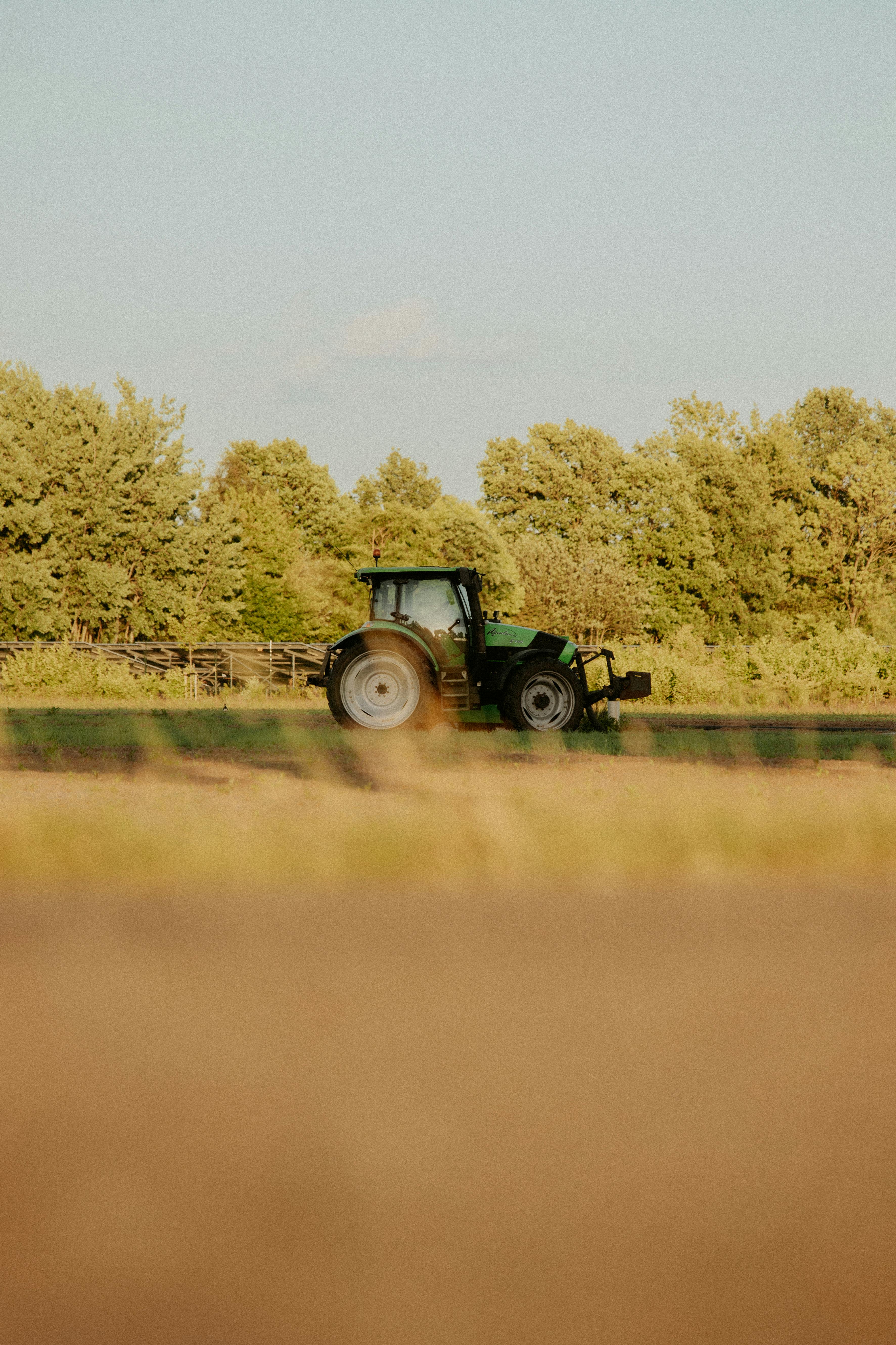 Farm Field Tractor Photos, Download The BEST Free Farm Field Tractor ...