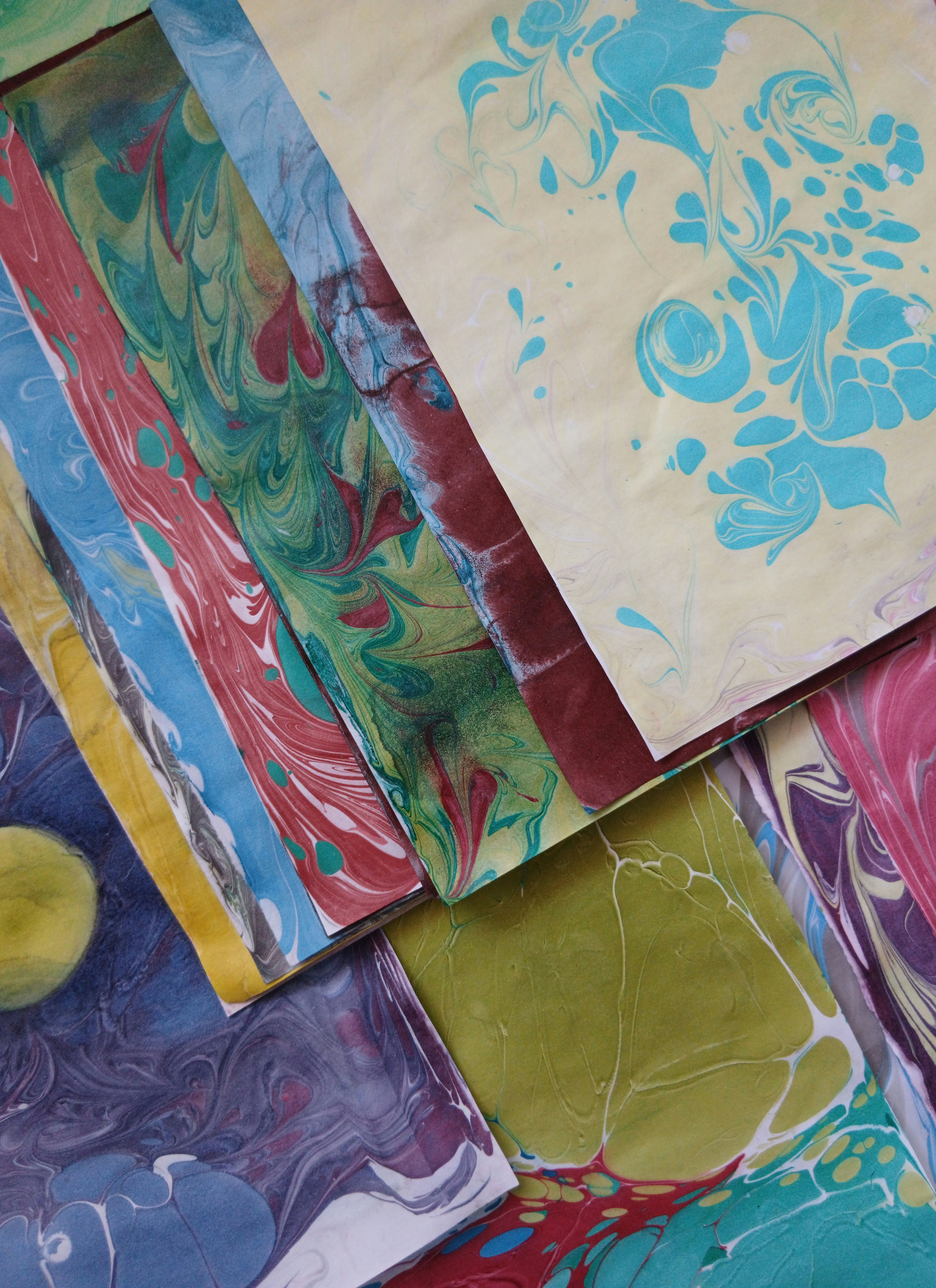 Vibrant Marbleized Art Paper Patterns · Free Stock Photo