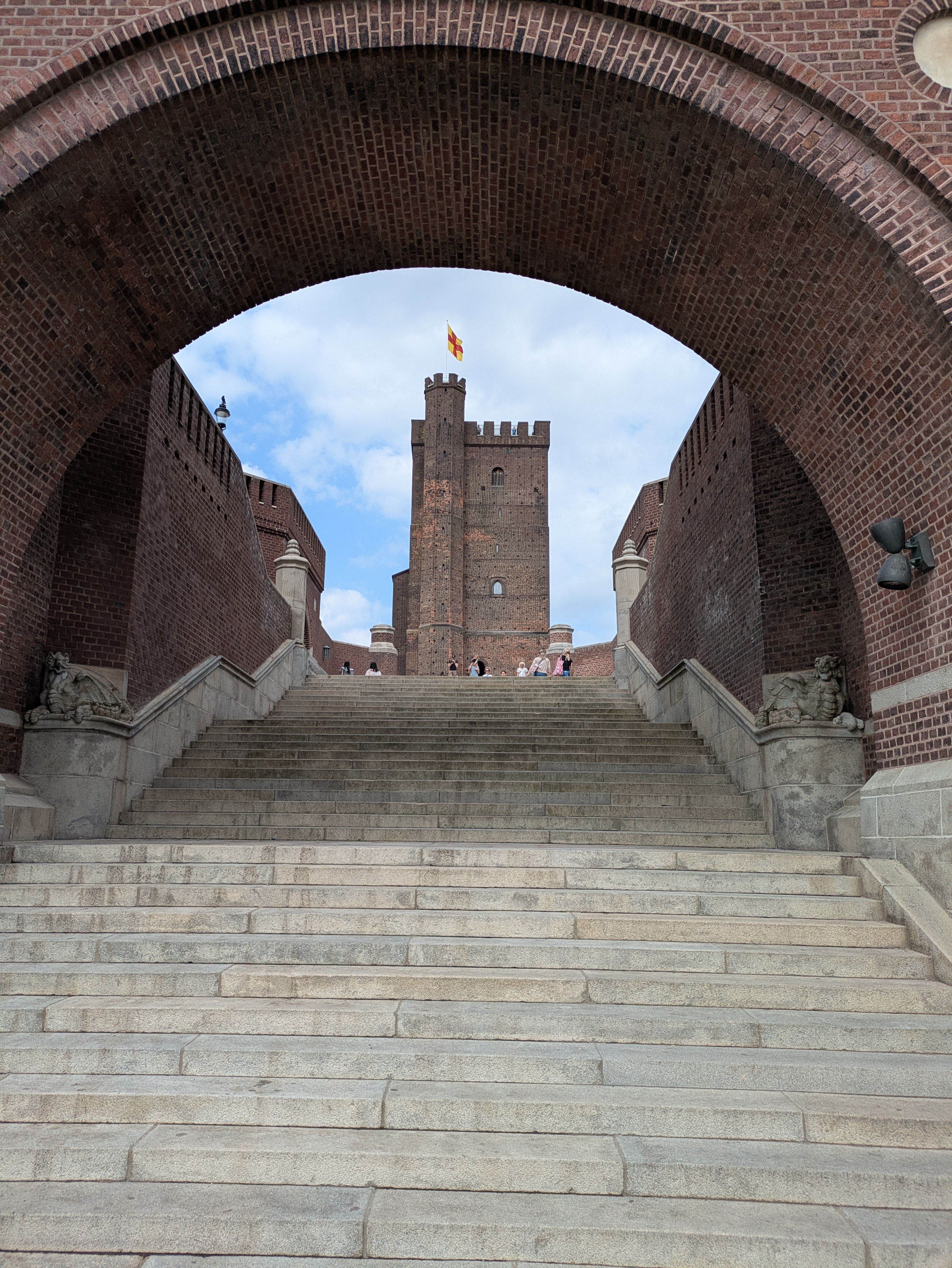 Historic Helsingborg Castle Archway View · Free Stock Photo