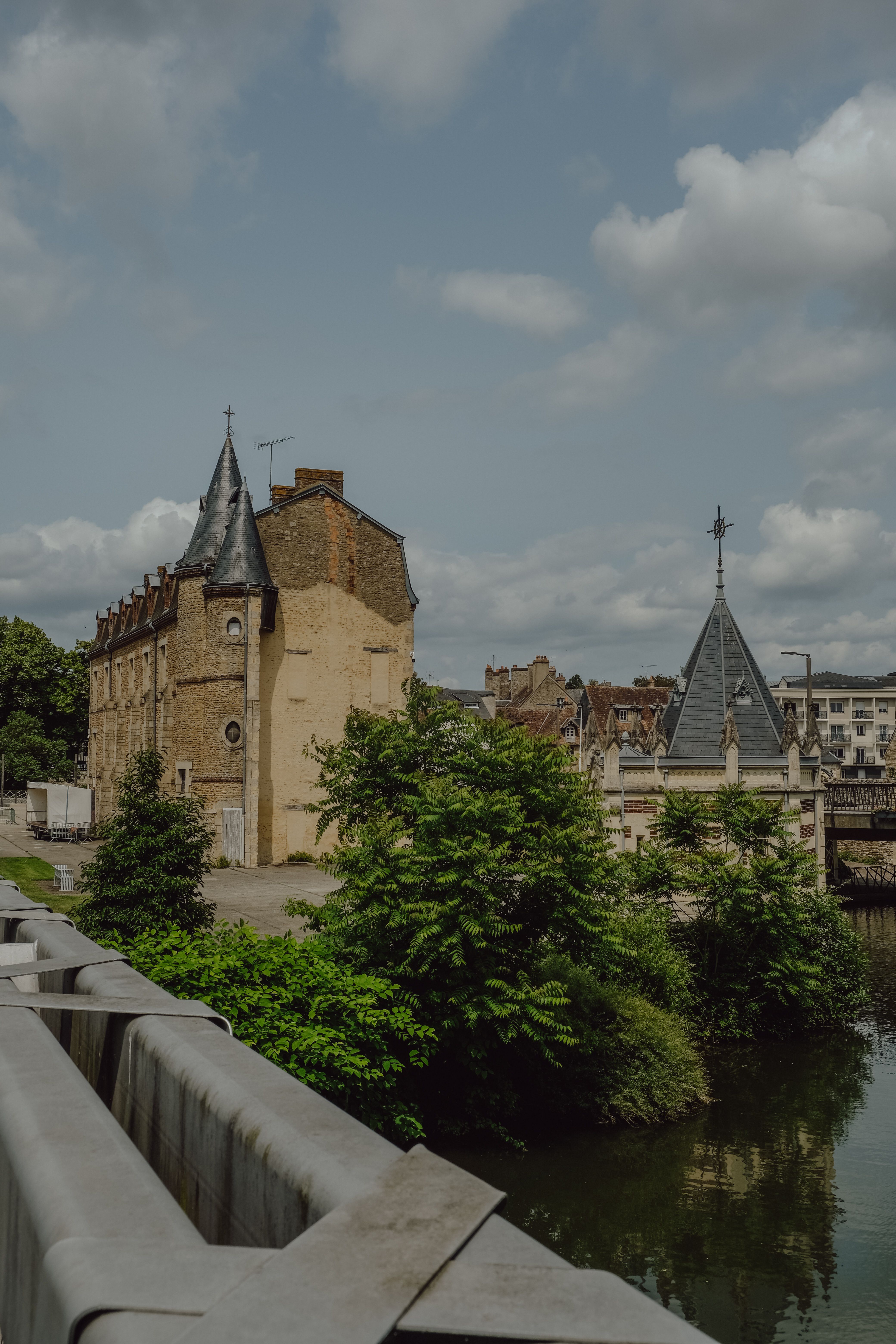 Historic Gothic Architecture of University Campus · Free Stock Photo