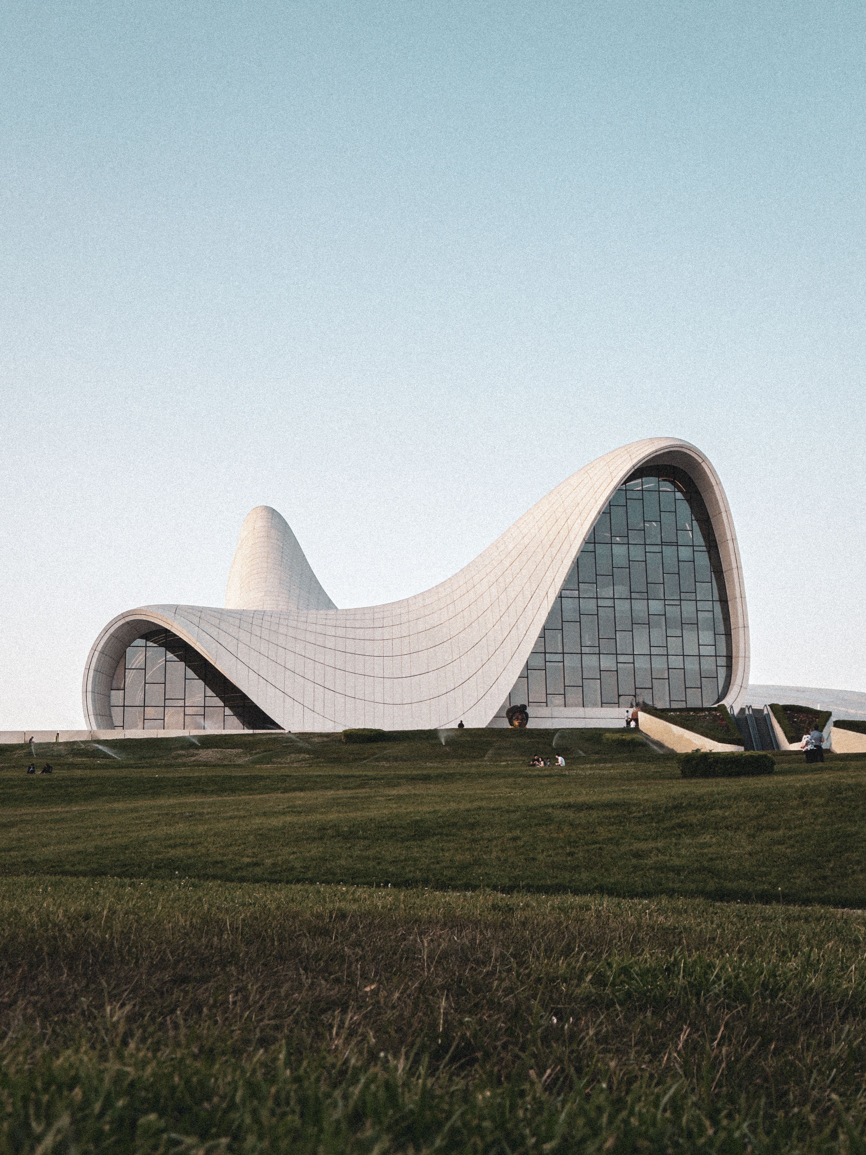 Zaha Hadid Photos, Download The BEST Free Zaha Hadid Stock Photos & HD ...