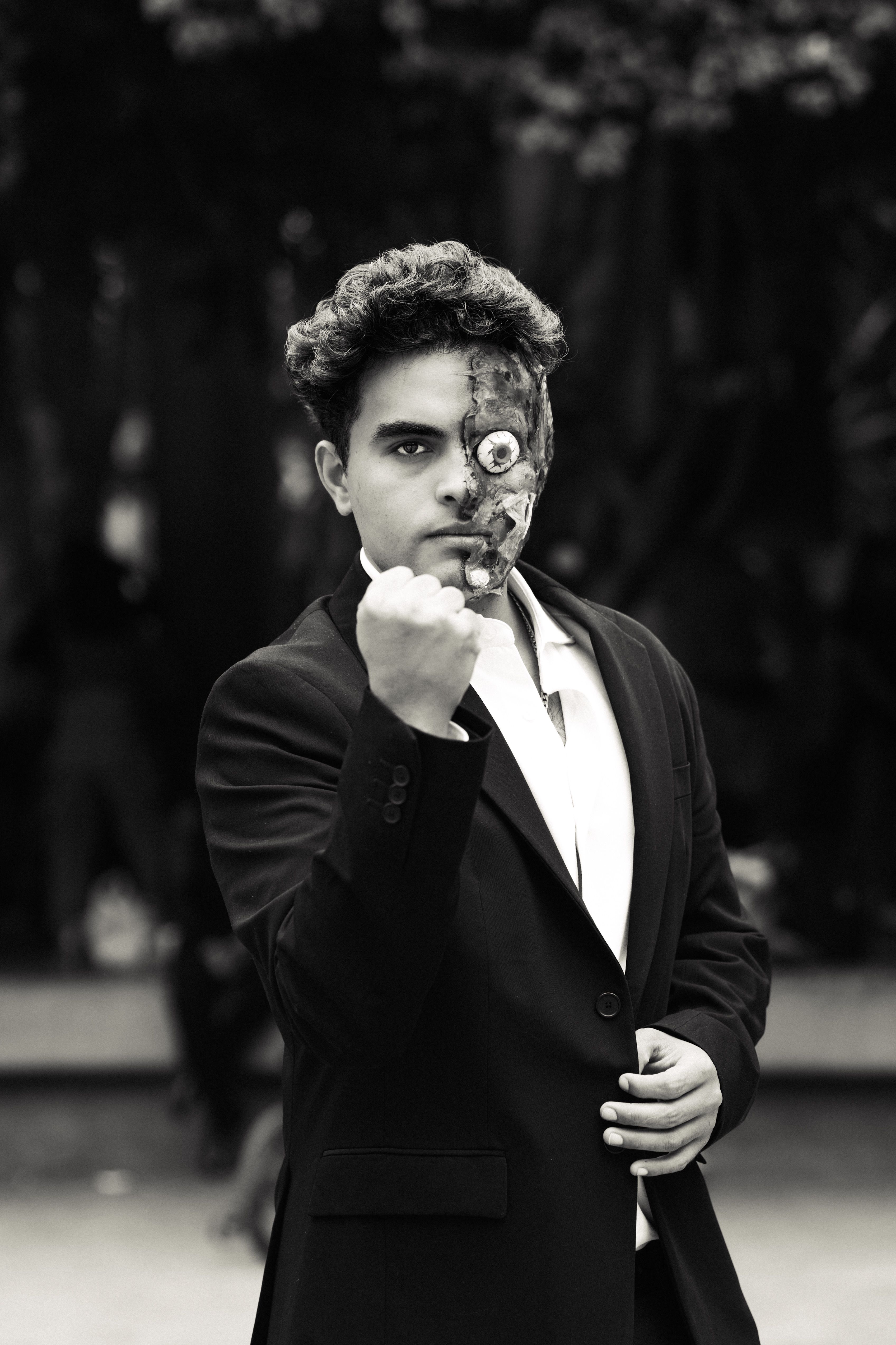 Dramatic Portrait of a Man in Artistic Make-up · Free Stock Photo
