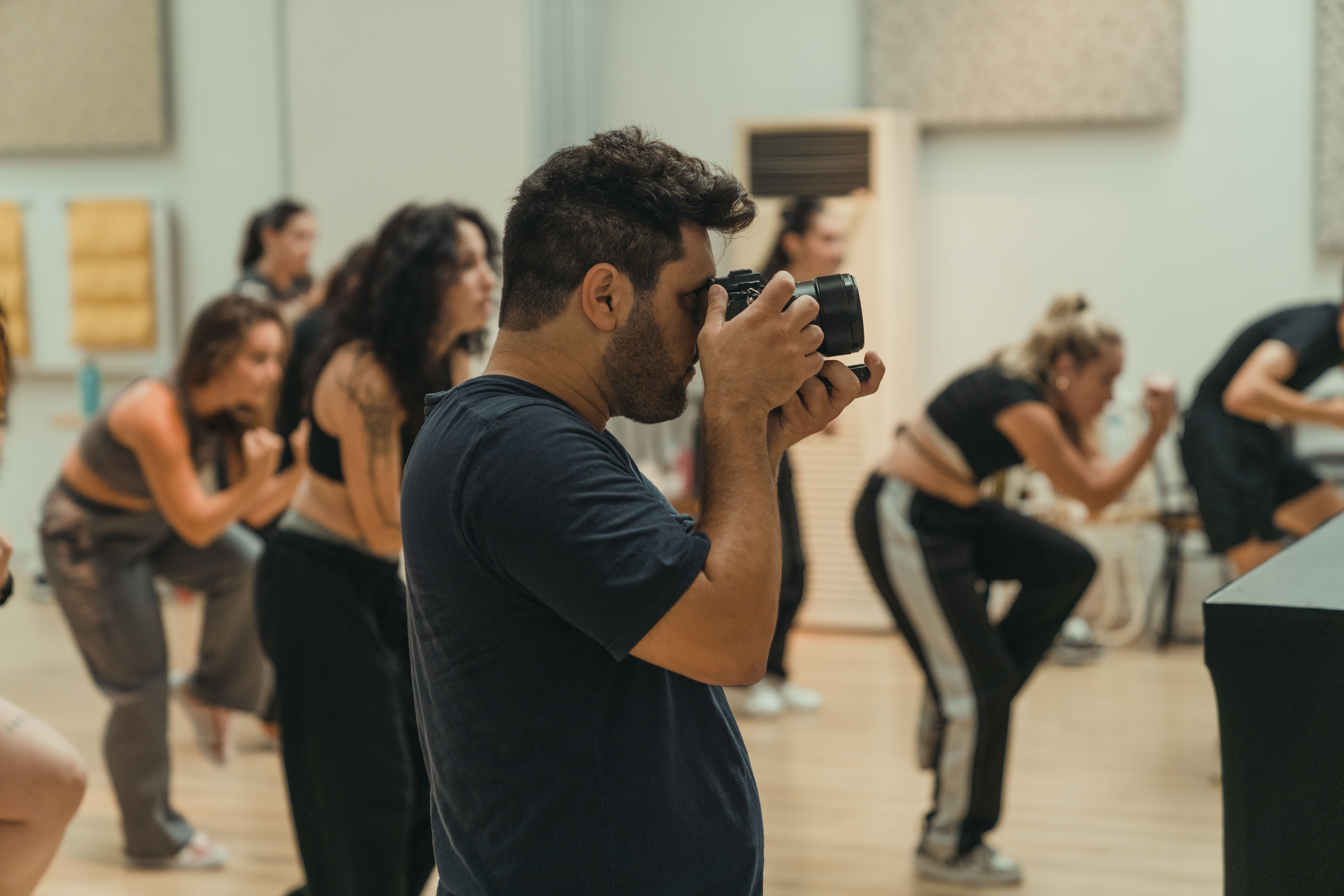 Dynamic Dance Class Captured in Action · Free Stock Photo