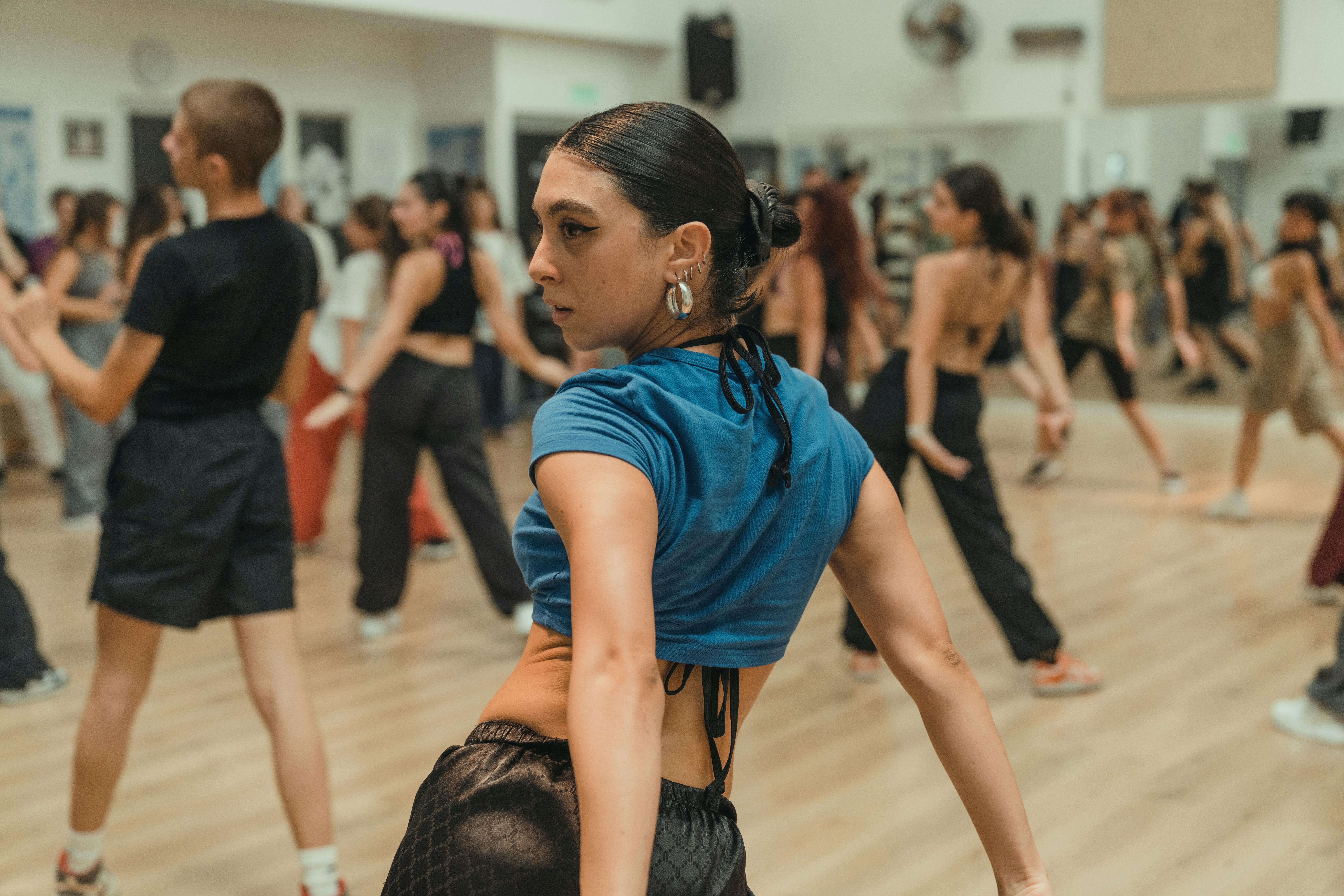 Energetic Dance Class with Diverse Group · Free Stock Photo