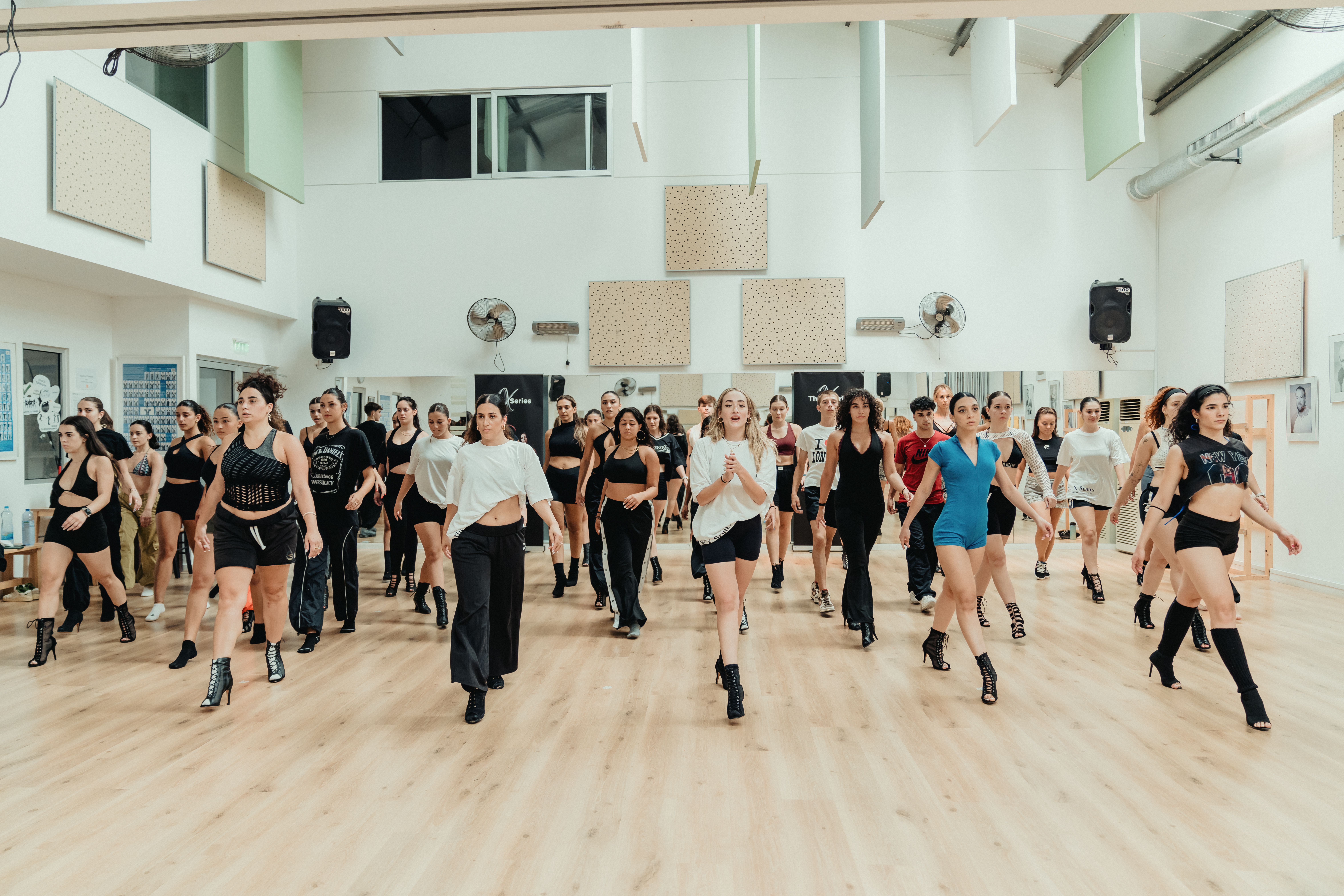 Dynamic Dance Class in Modern Studio Setting · Free Stock Photo