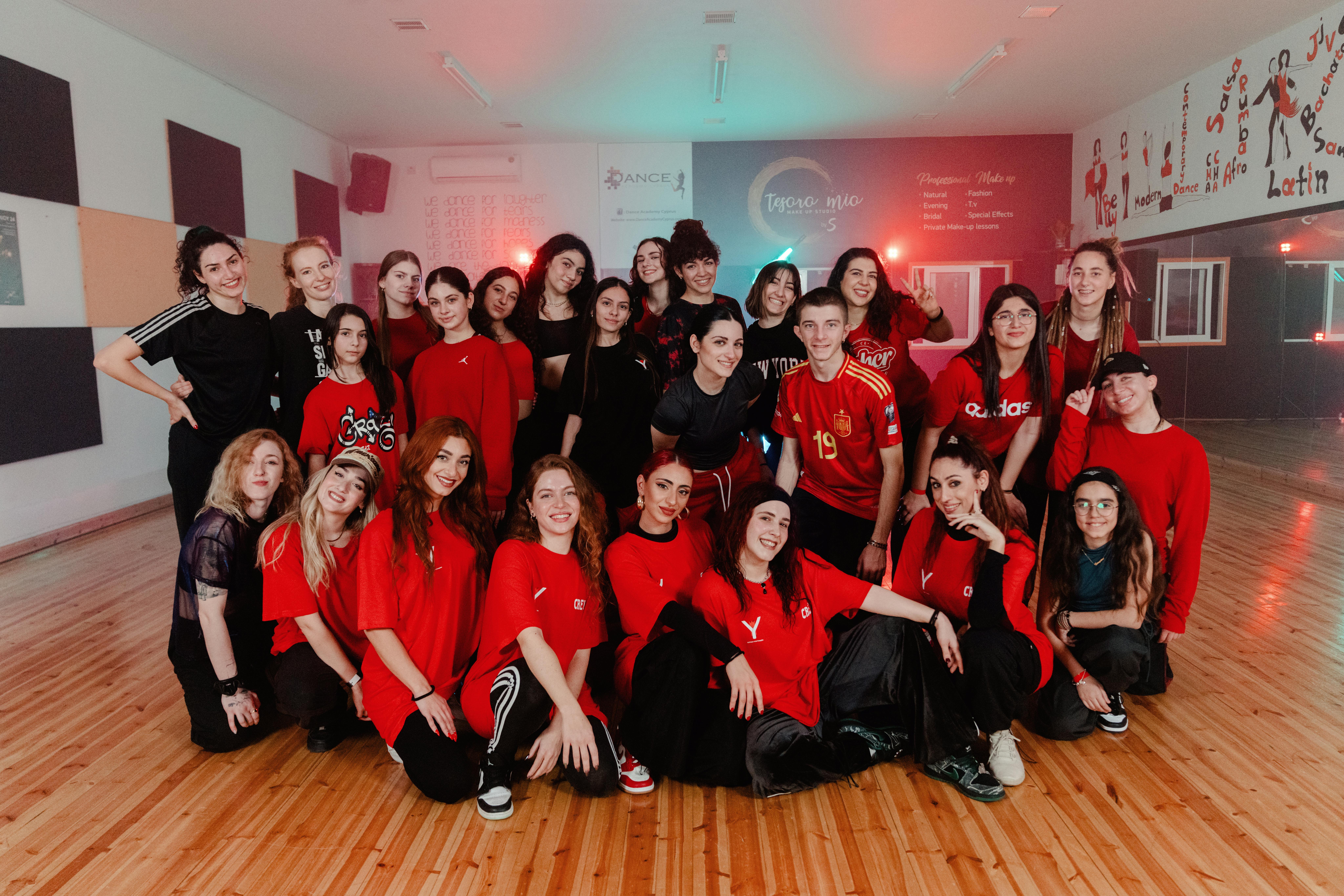 Vibrant Dance Group in Studio Setting · Free Stock Photo