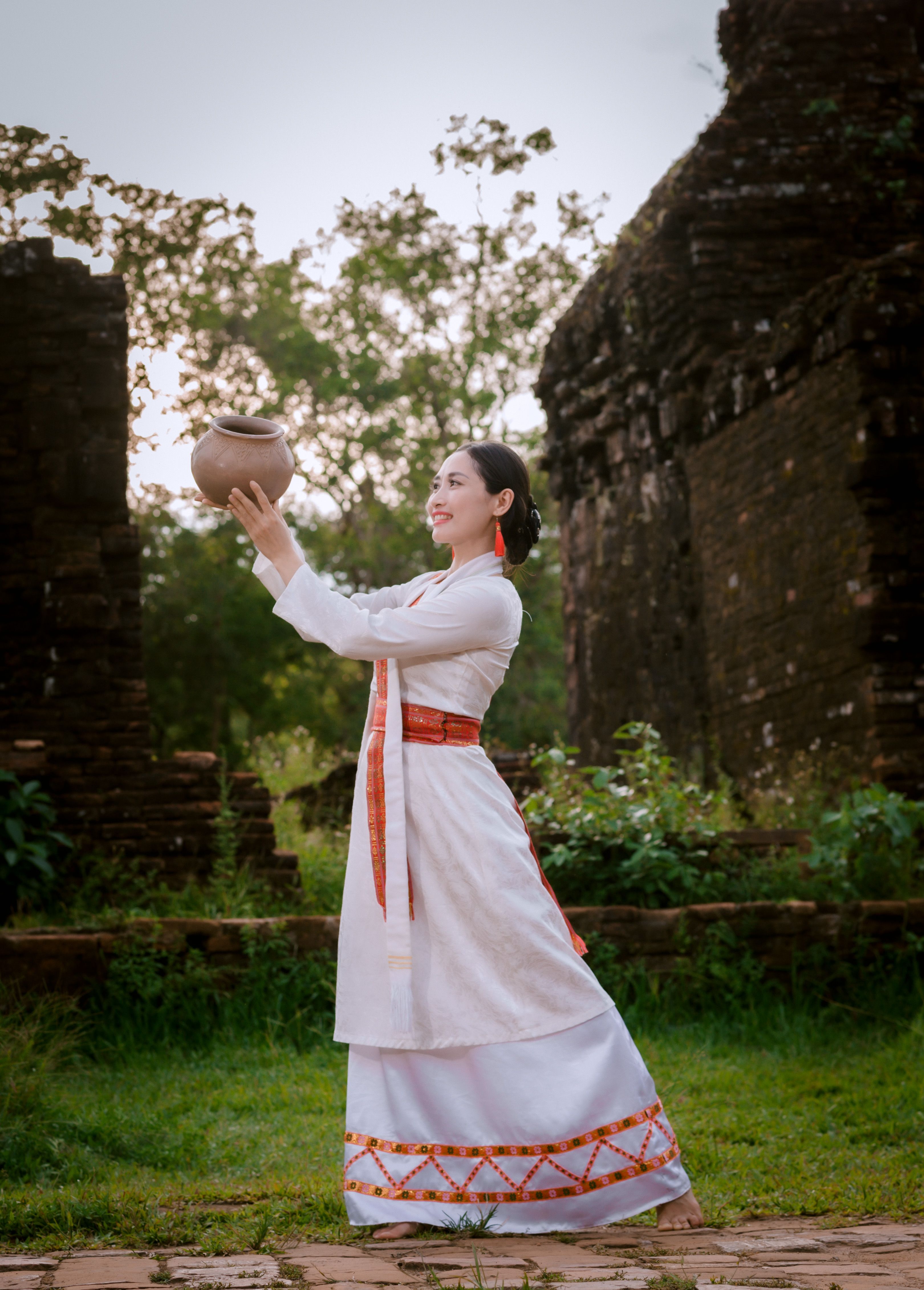 Traditional Dance in Ancient Ruins Setting · Free Stock Photo