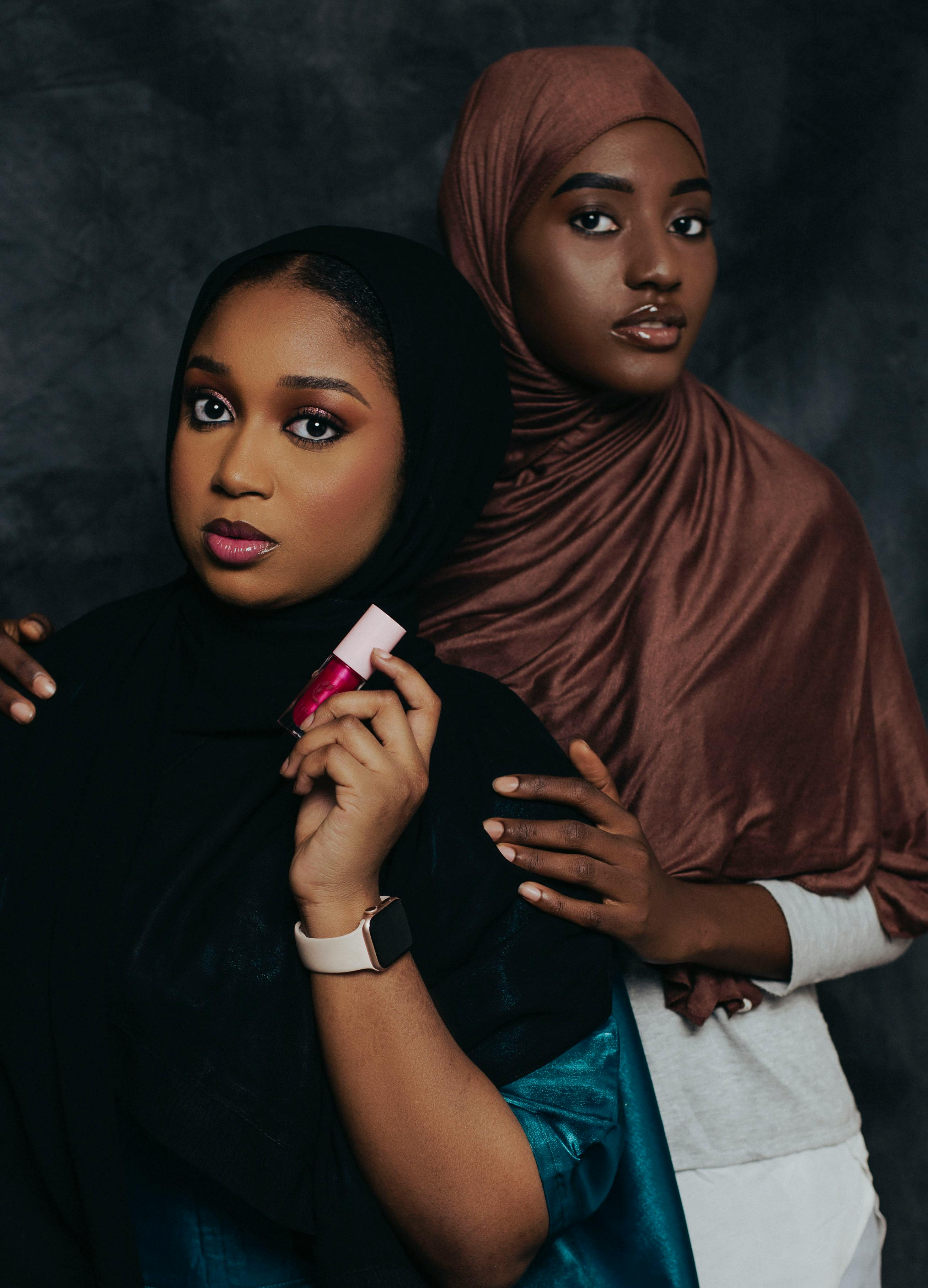 Scroller+Women+Small+Size Photos, Download The BEST Free Scroller+Women ...