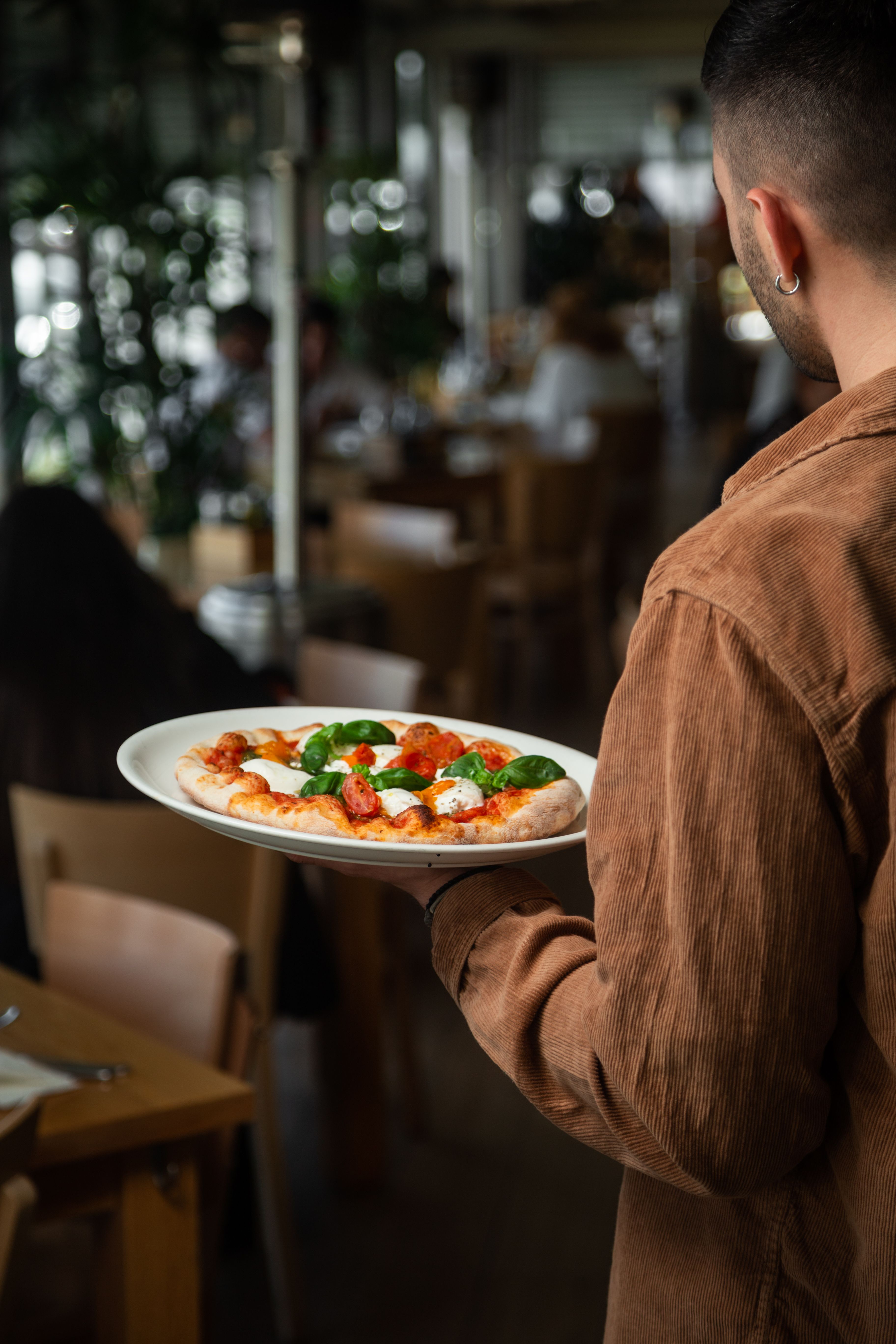 People Dinning In A Restaurant Photos, Download The BEST Free People ...