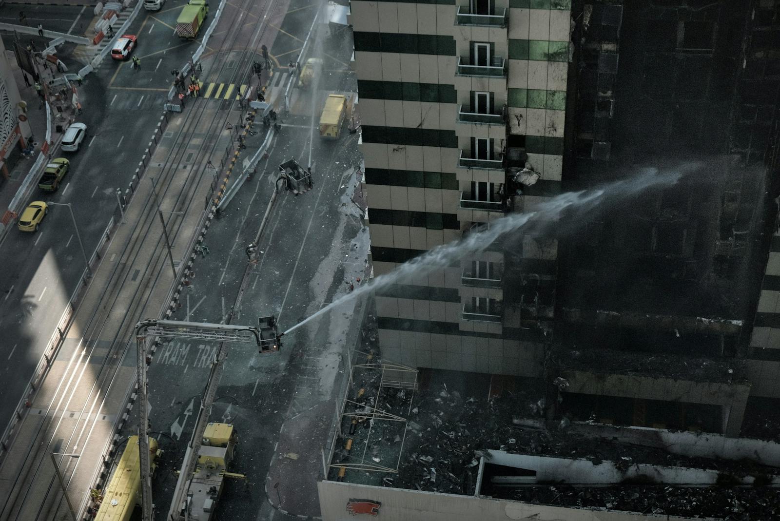 Building Fire Photos, Download The BEST Free Building Fire Stock Photos ...