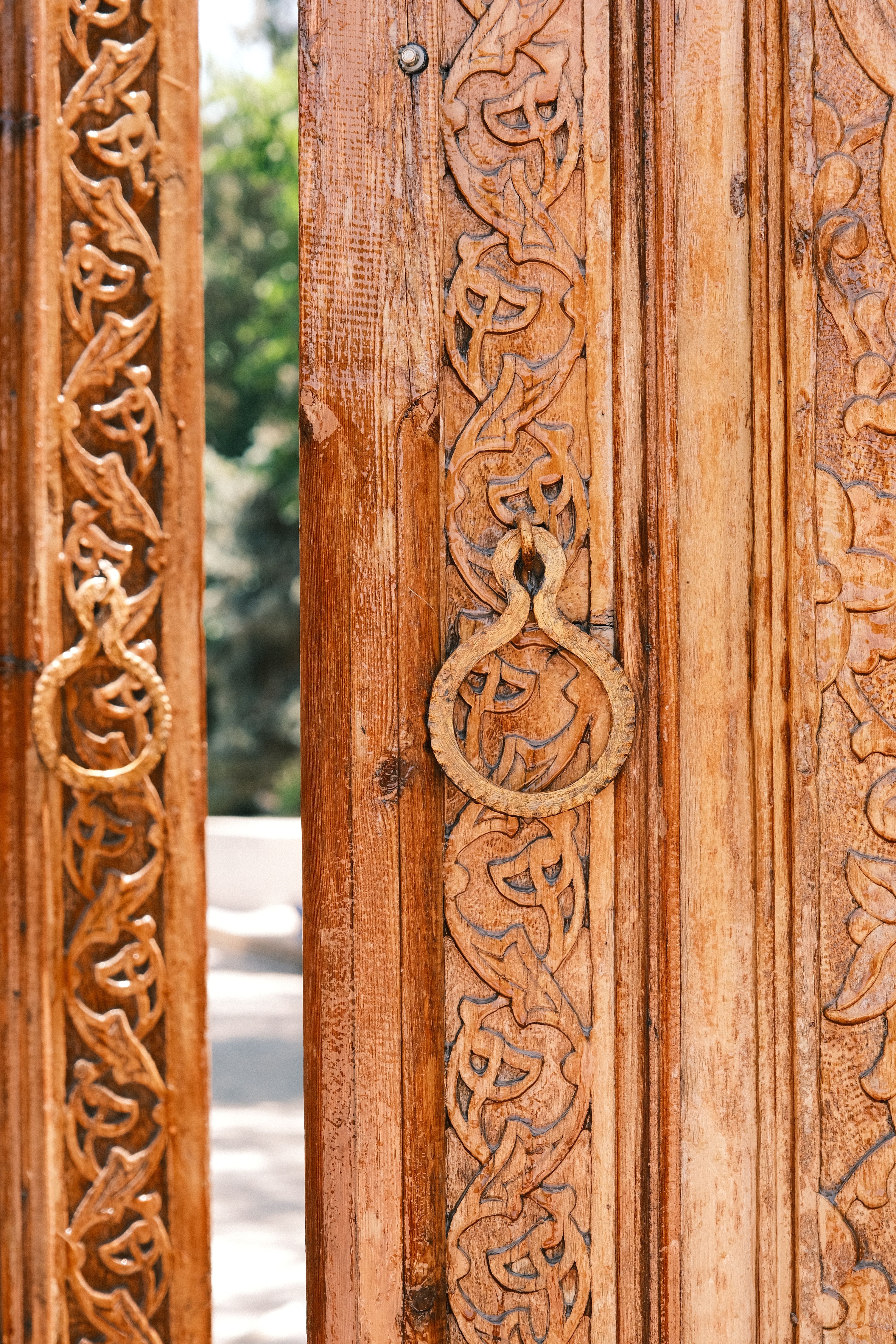 Antique Wooden Door with Rustic Handle in Hong Kong · Free Stock Photo