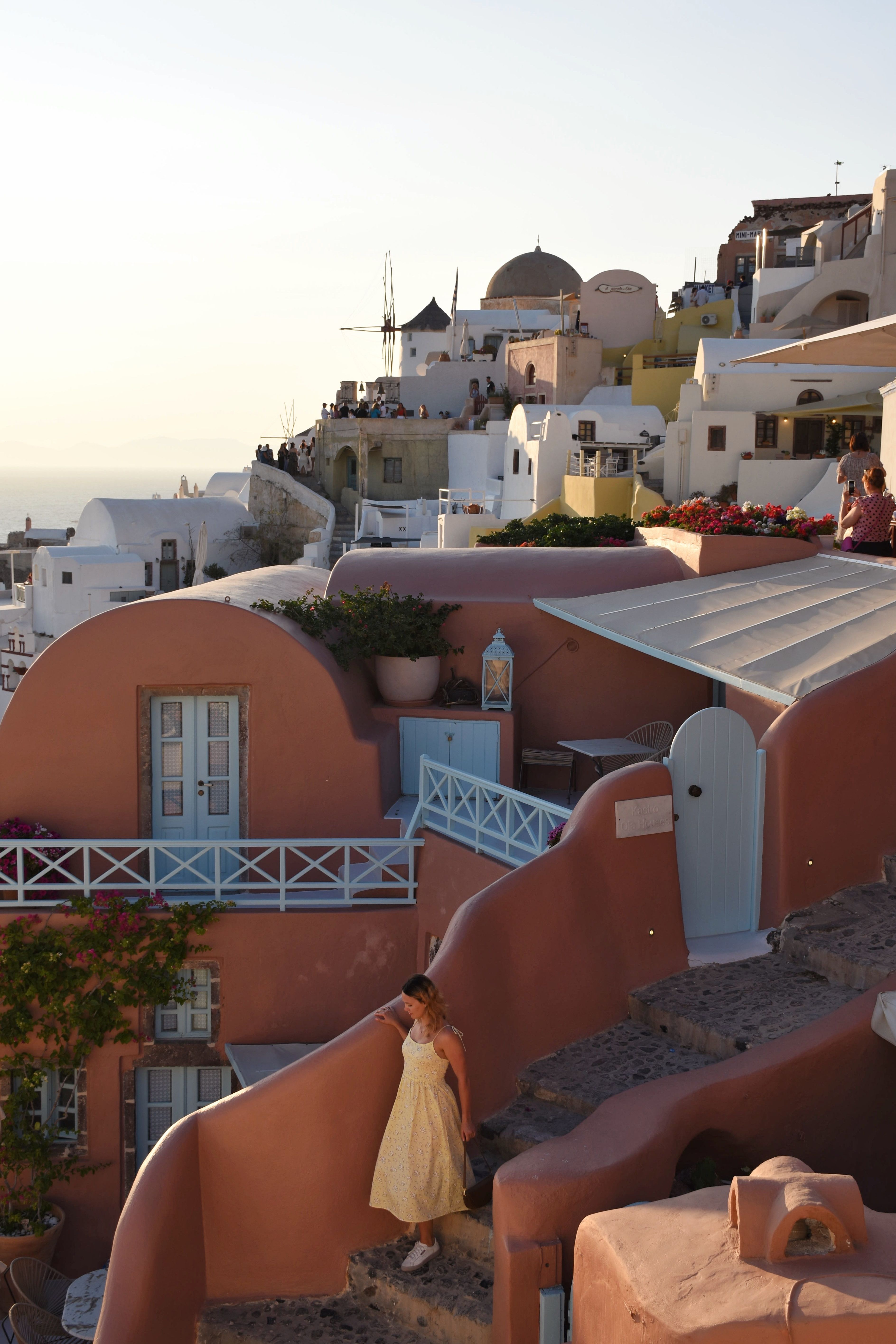 Sunset in Fira, Santorini: Iconic Greek Architecture · Free Stock Photo