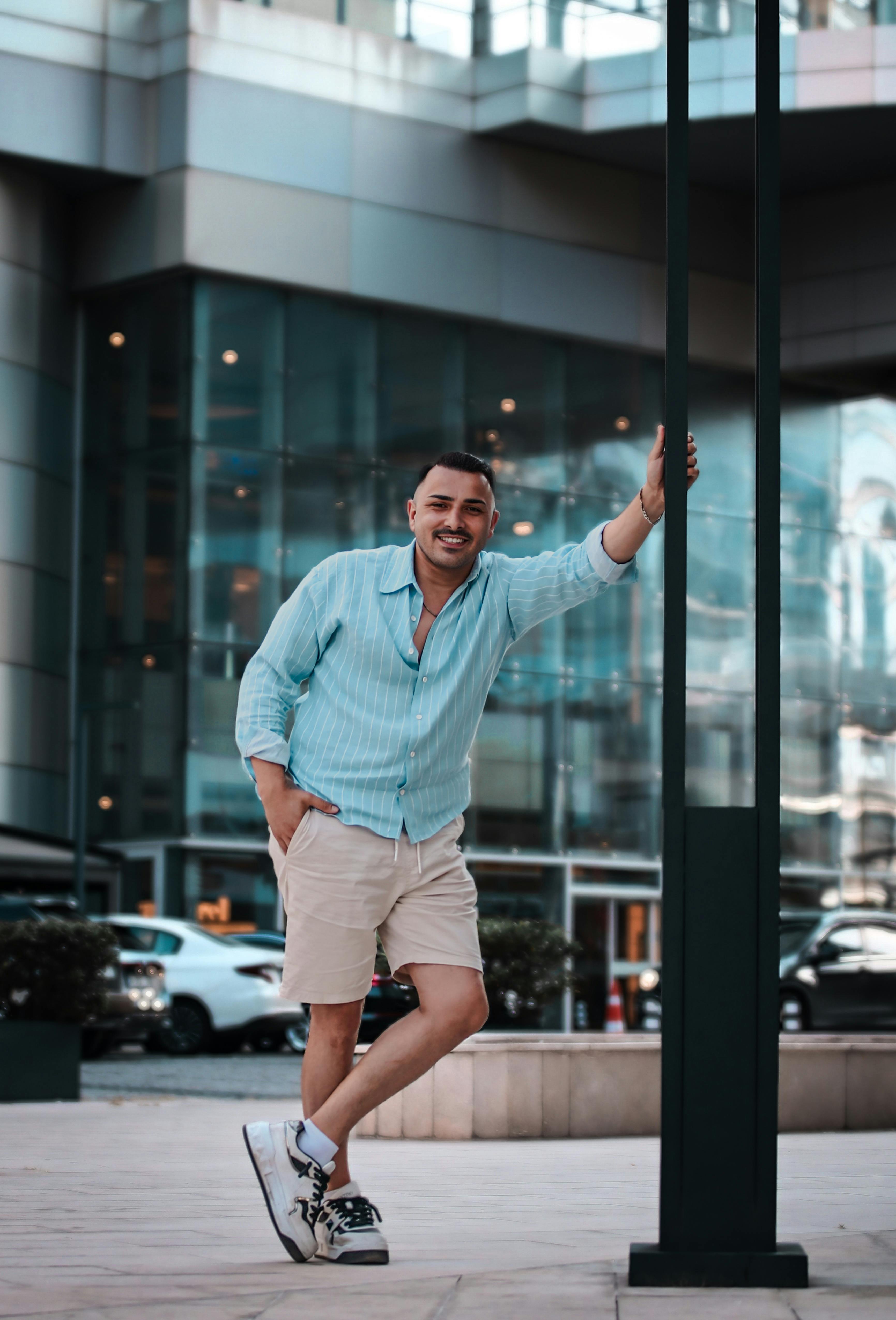 Man Standing While Smiling Photos, Download The BEST Free Man Standing ...