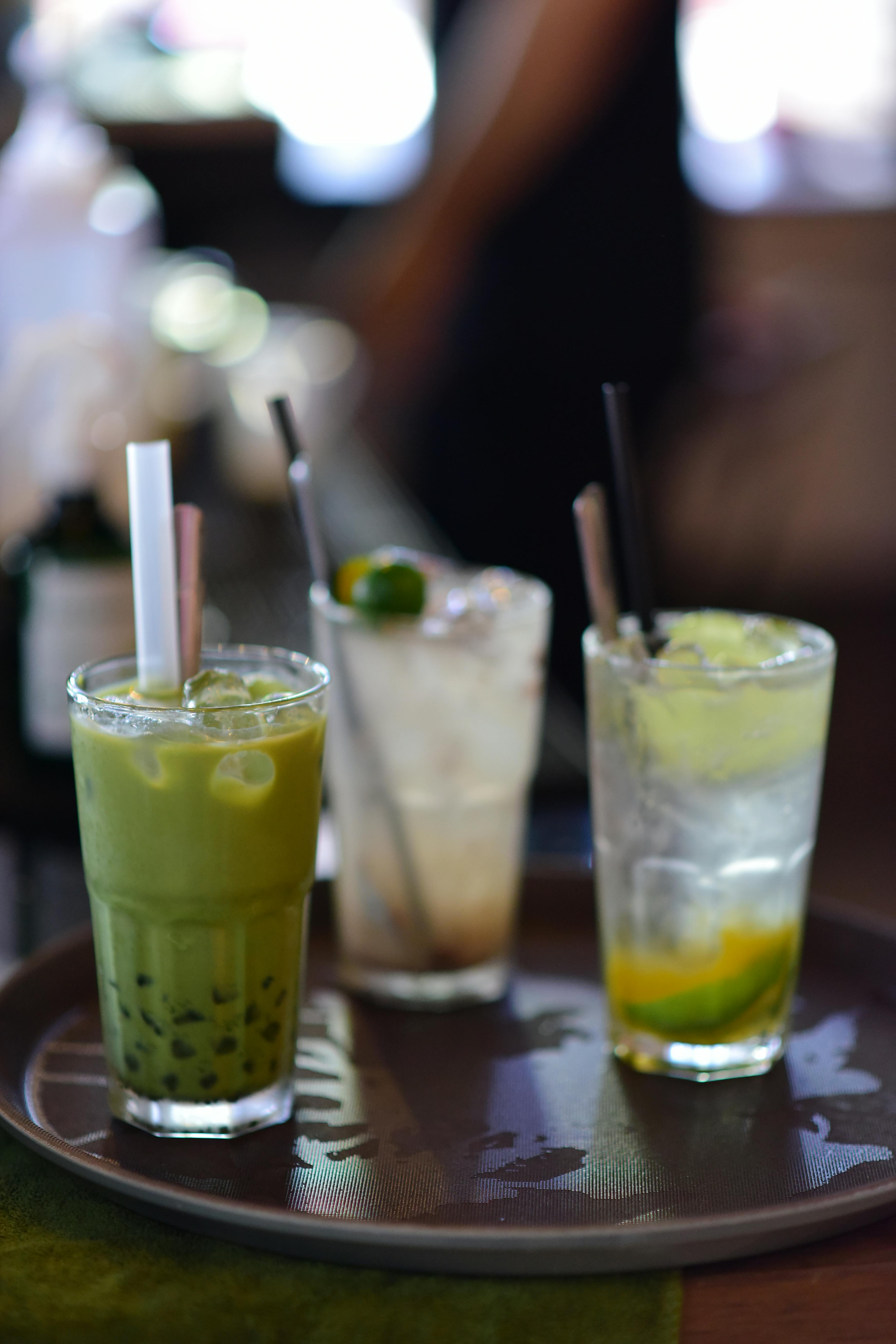 Refreshing Summer Drinks on a Tray · Free Stock Photo