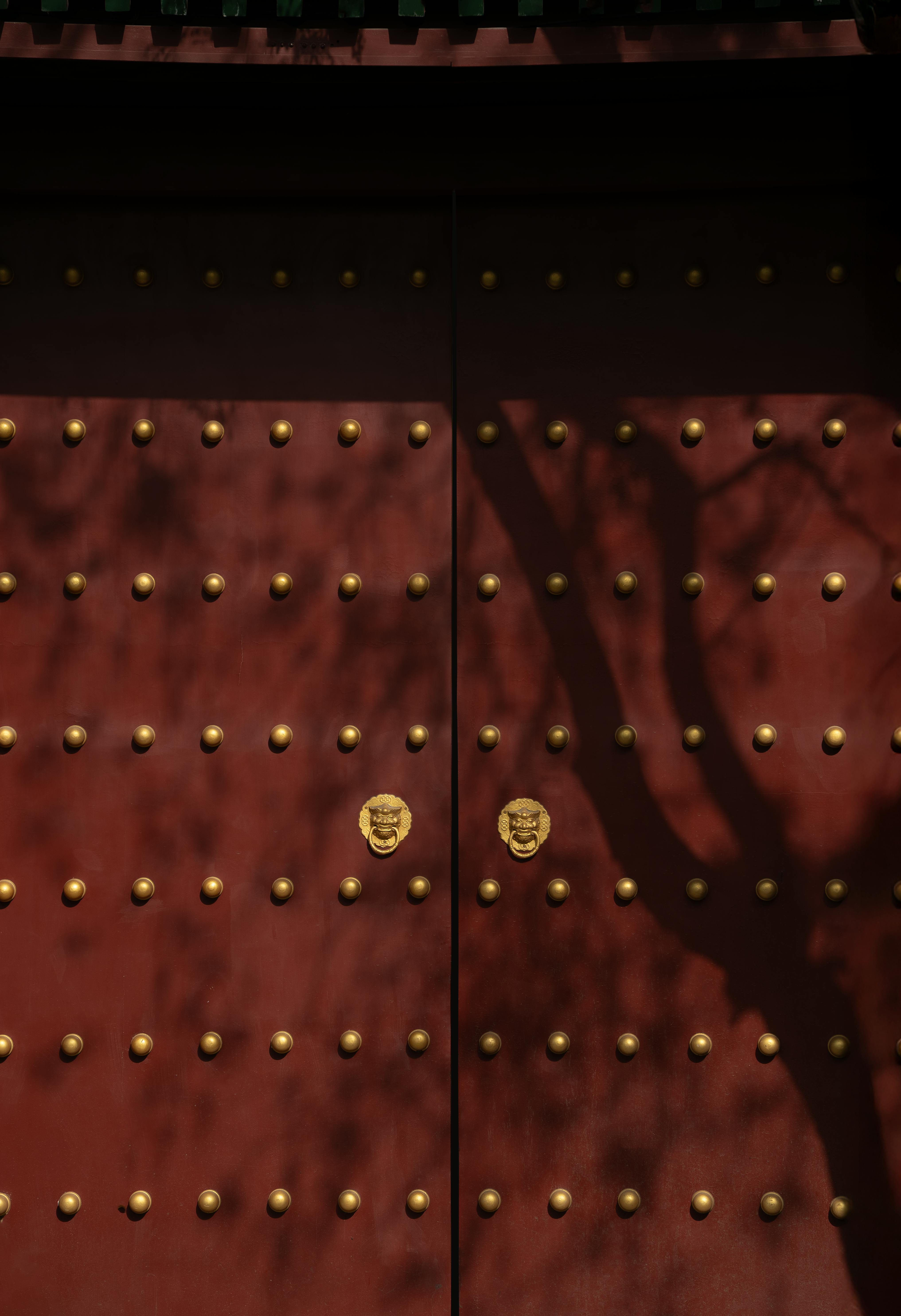 Light Inside Chest Box · Free Stock Photo