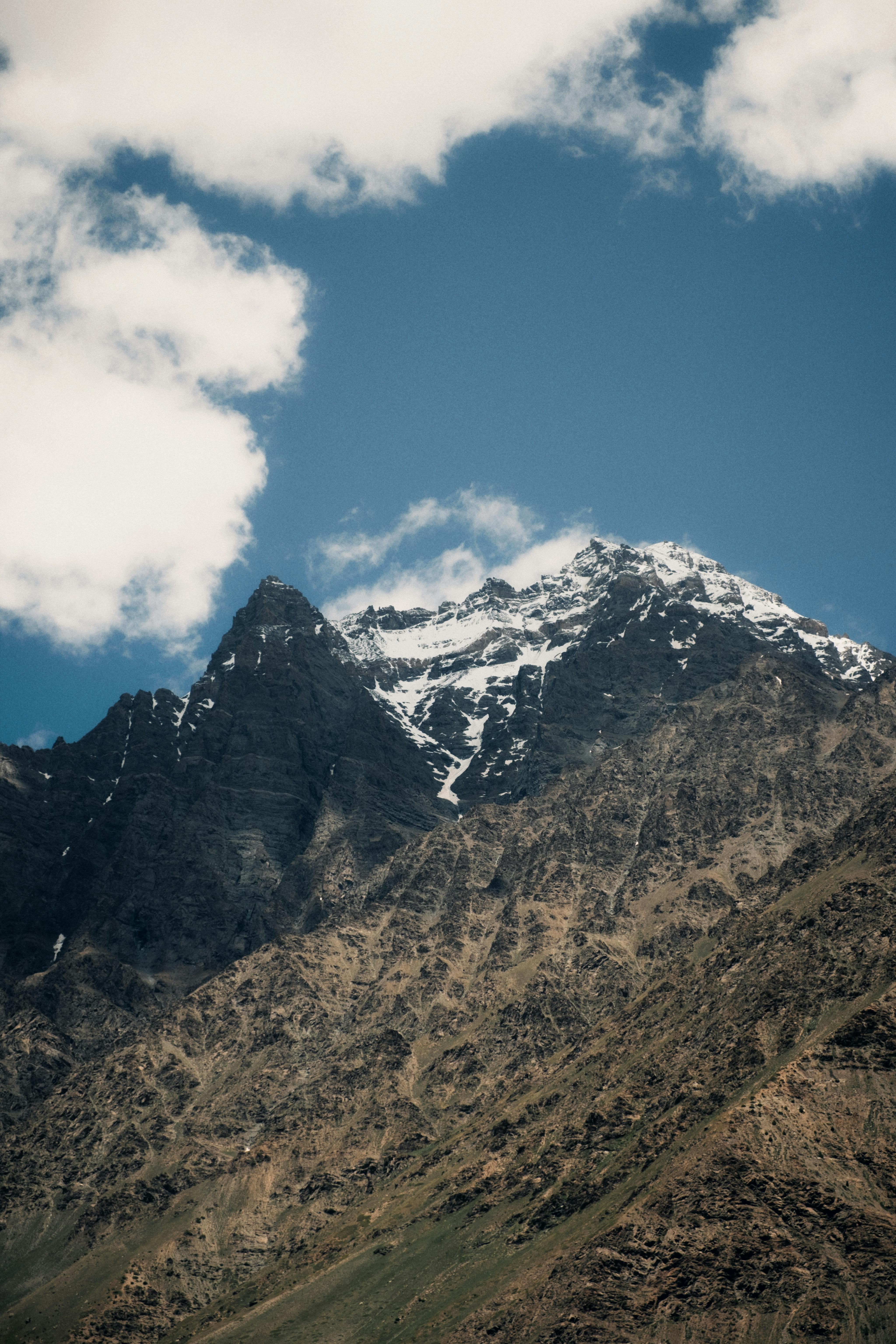 Majestic Himalayan Peaks in Lahul, Himachal Pradesh · Free Stock Photo