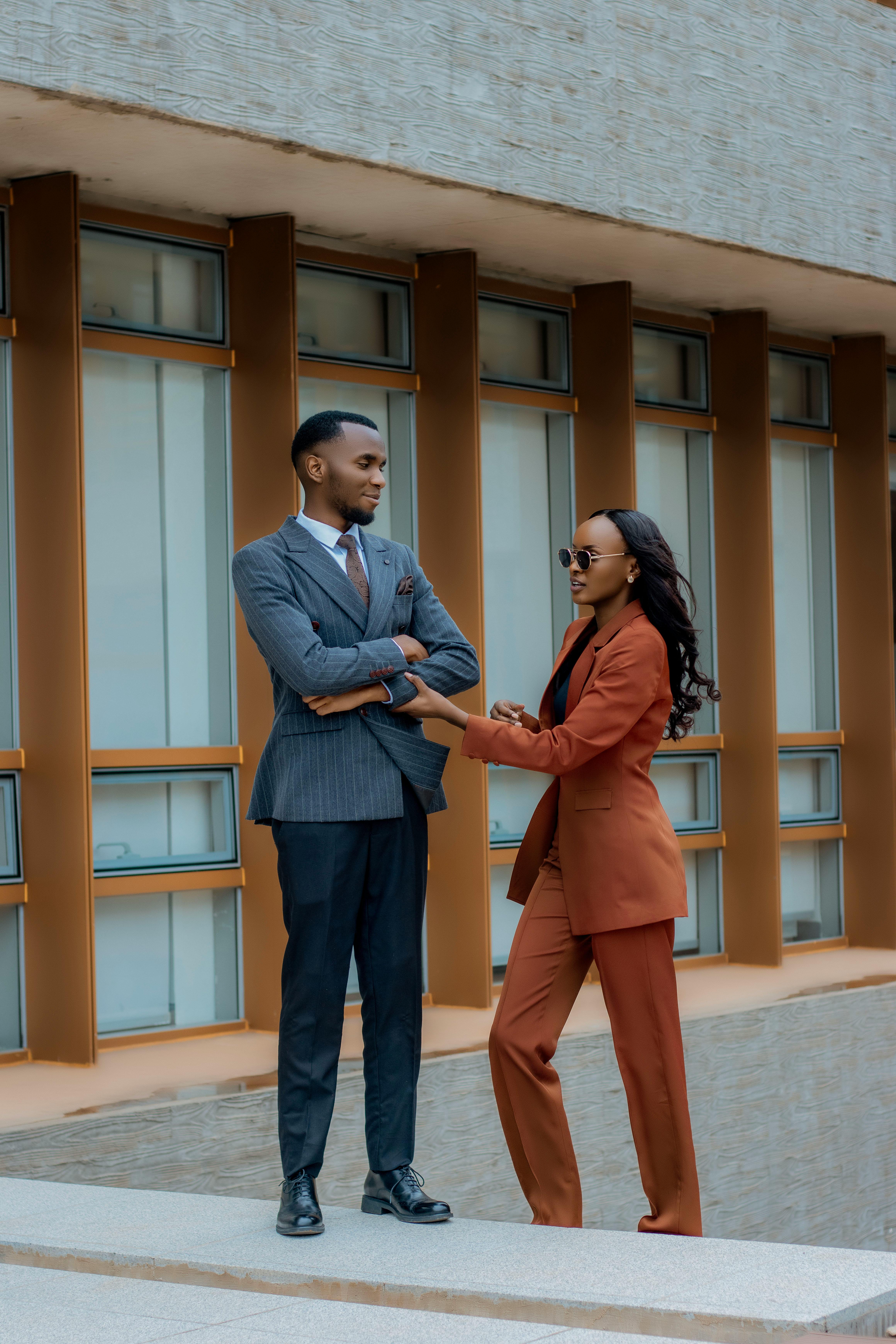 Workplace Conversation Photos, Download The BEST Free Workplace ...