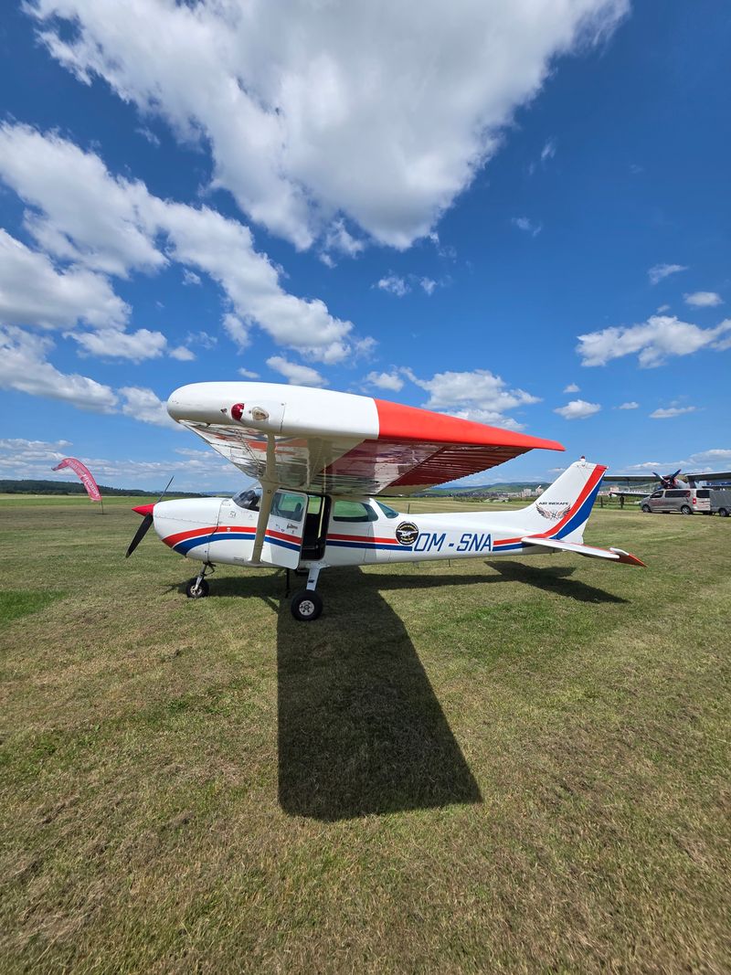 Red Airplane Photos, Download The BEST Free Red Airplane Stock Photos ...