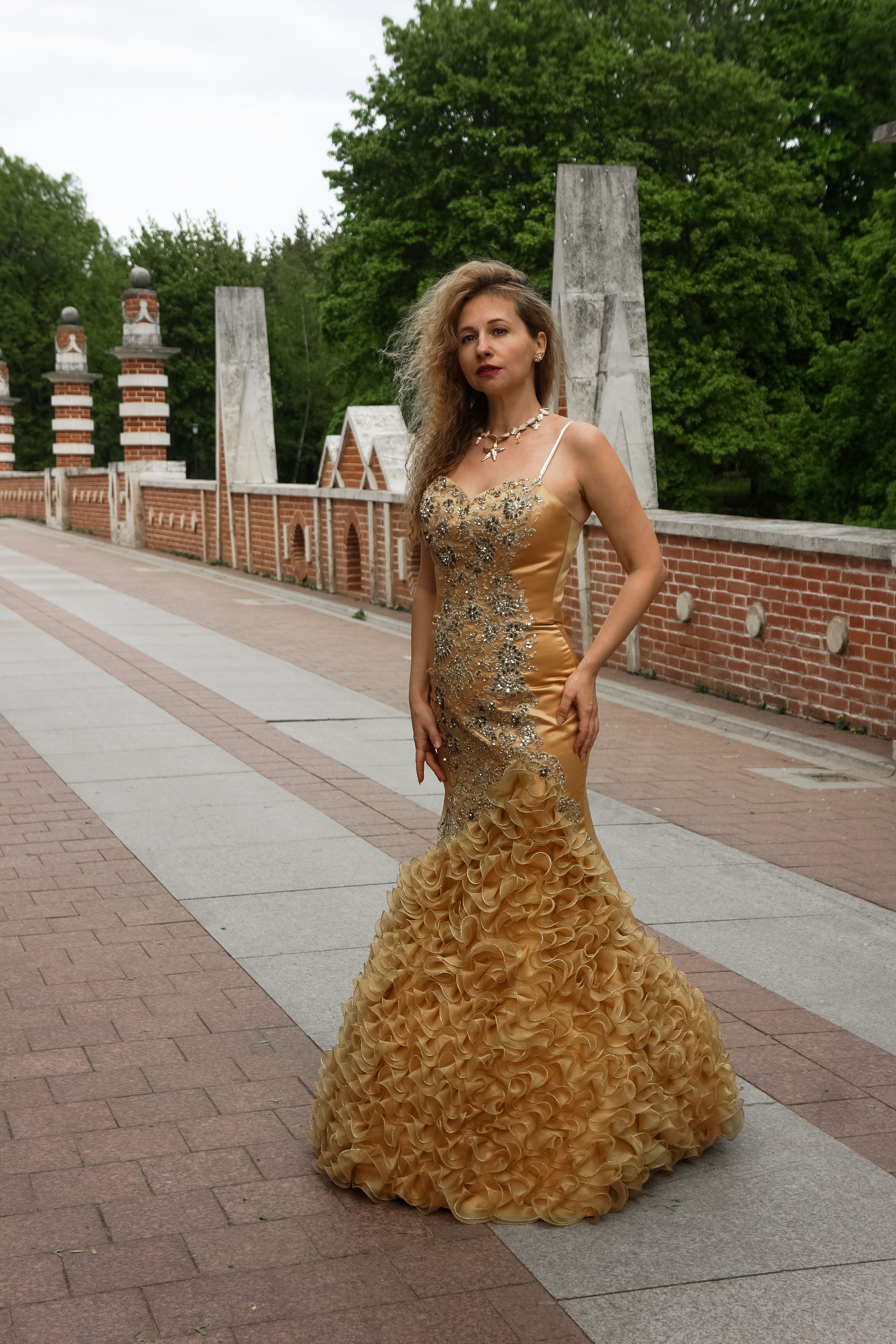Dress Model Photos, Download The BEST Free Dress Model Stock Photos ...