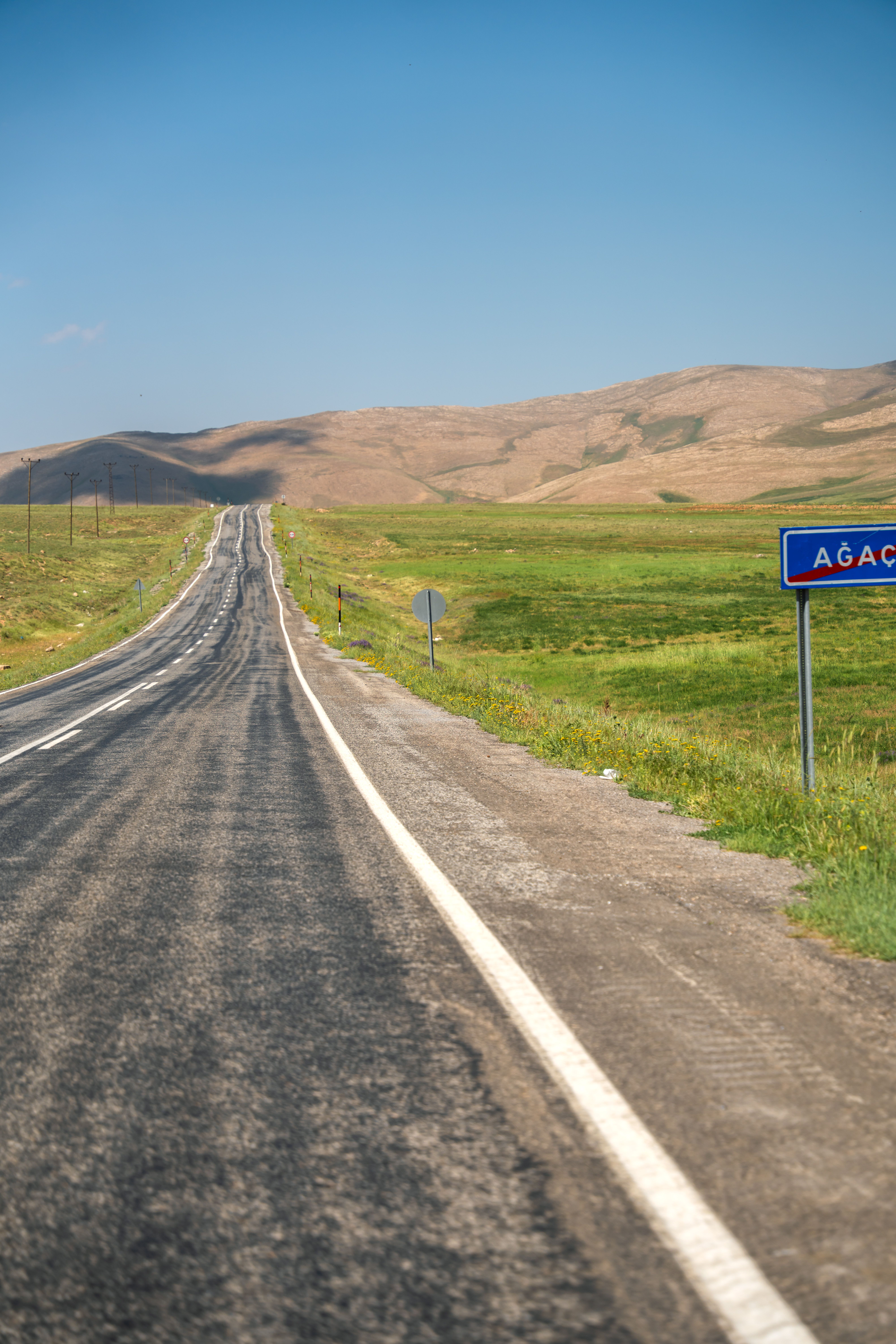 Endless Road Leading through Countryside Landscape · Free Stock Photo