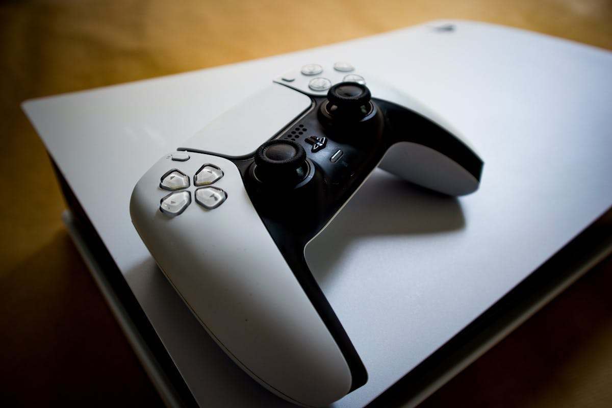 Ps5 Console Photos, Download The BEST Free Ps5 Console Stock Photos ...