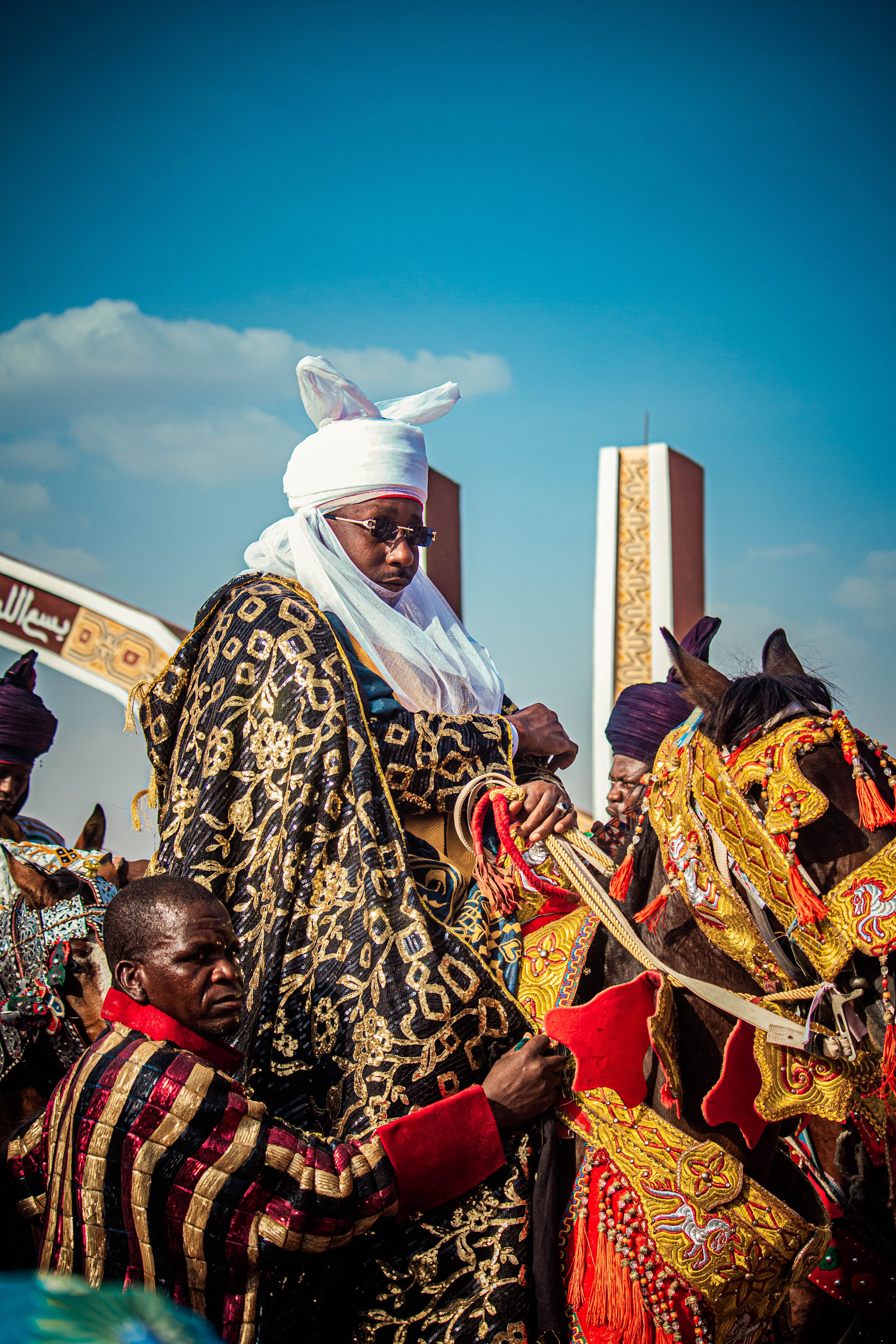 Regal African Leader in Traditional Attire · Free Stock Photo