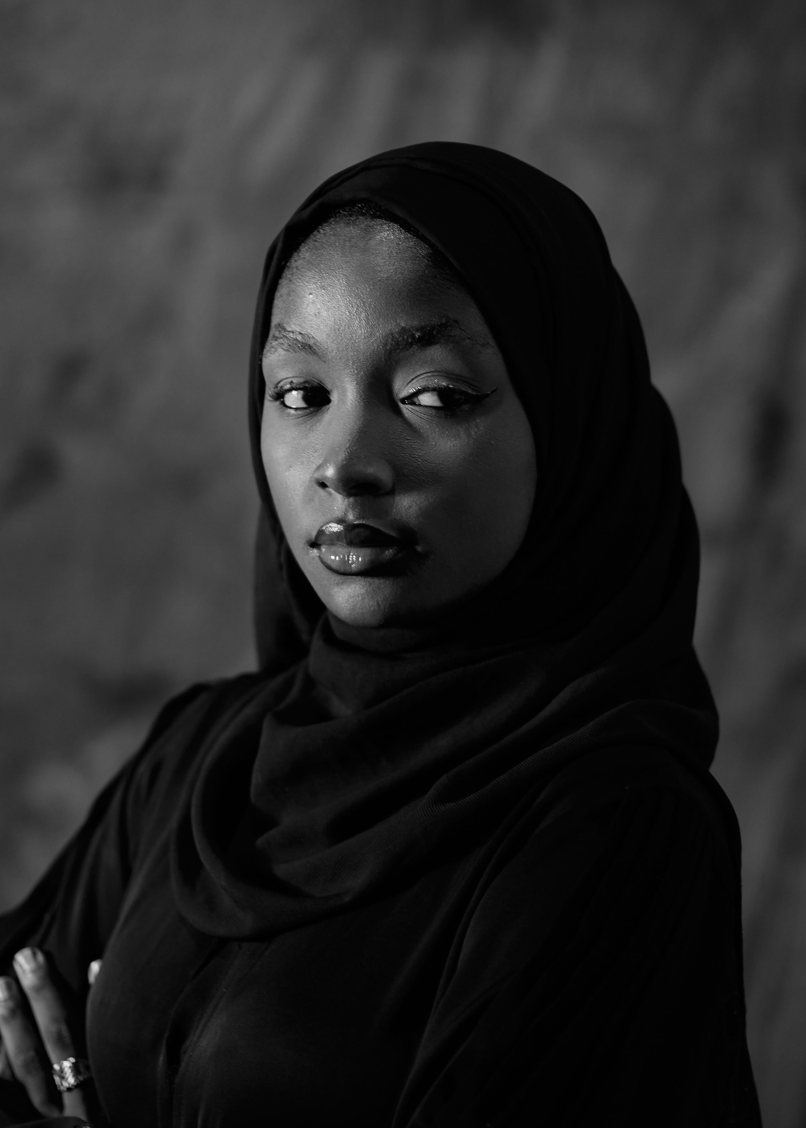 Dark Hijab Photos, Download The BEST Free Dark Hijab Stock Photos & HD ...