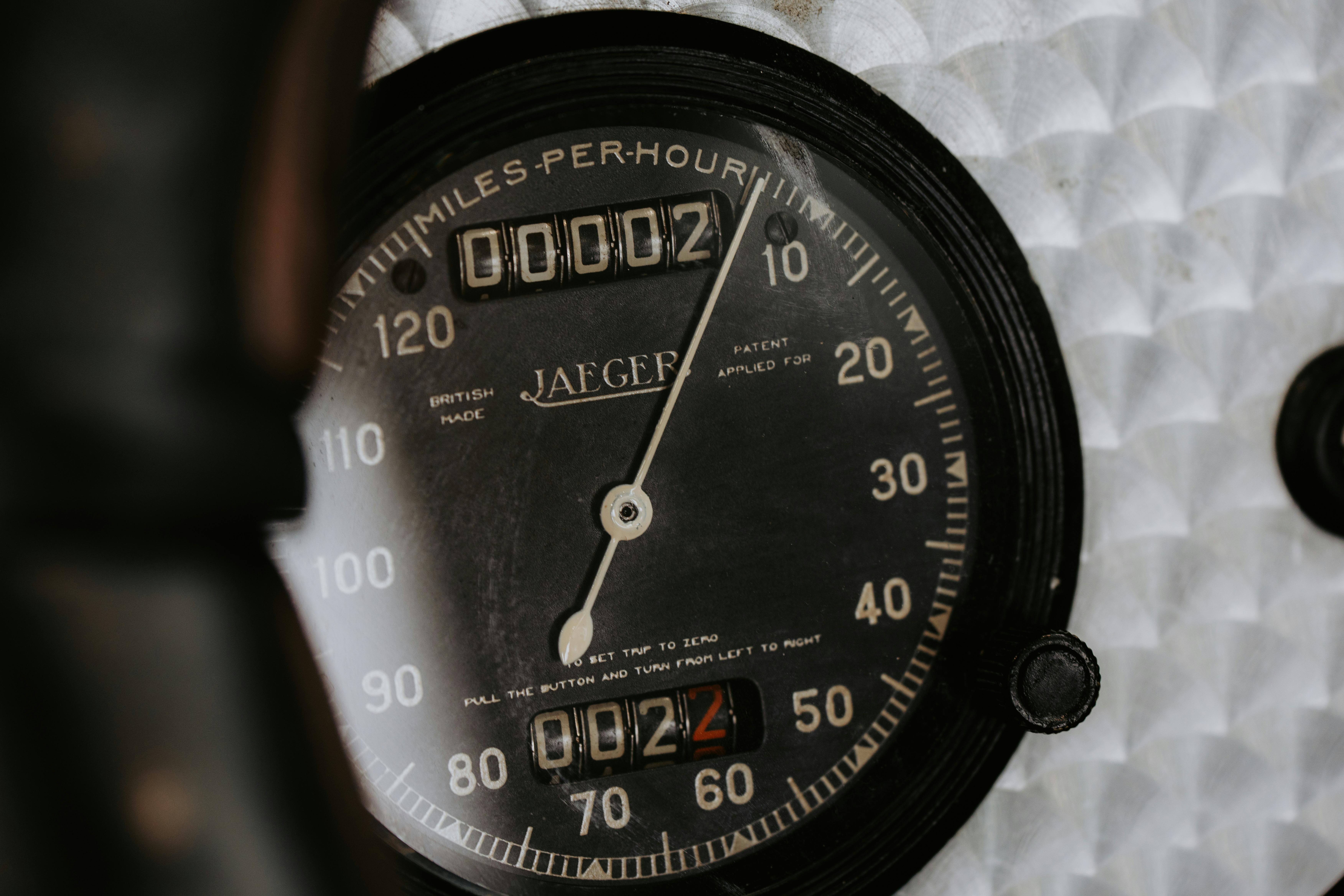 Vintage Car Speedometer Close-Up · Free Stock Photo