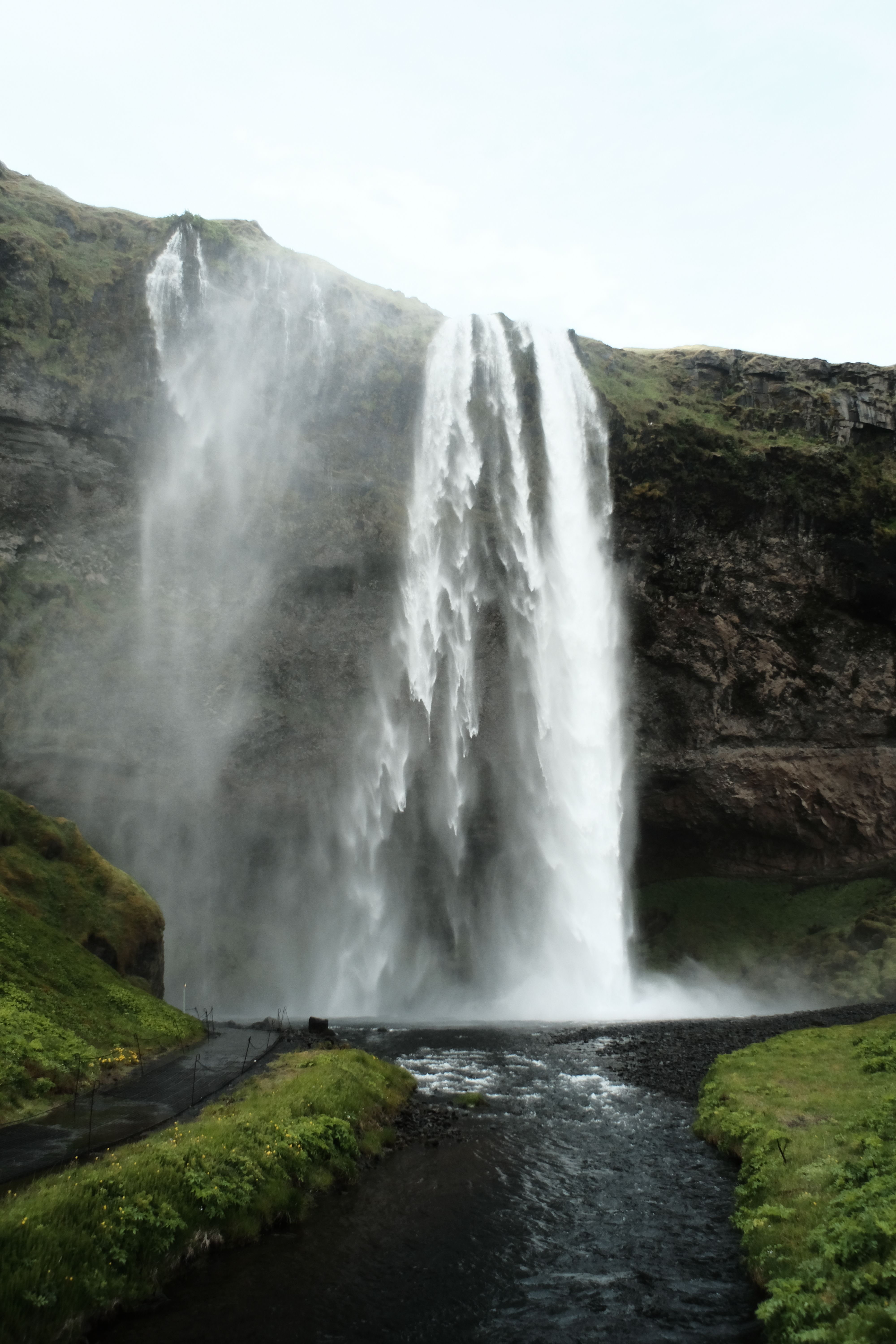 Majestueuse Cascade De Seljalandsfoss En Islande · Photo gratuite