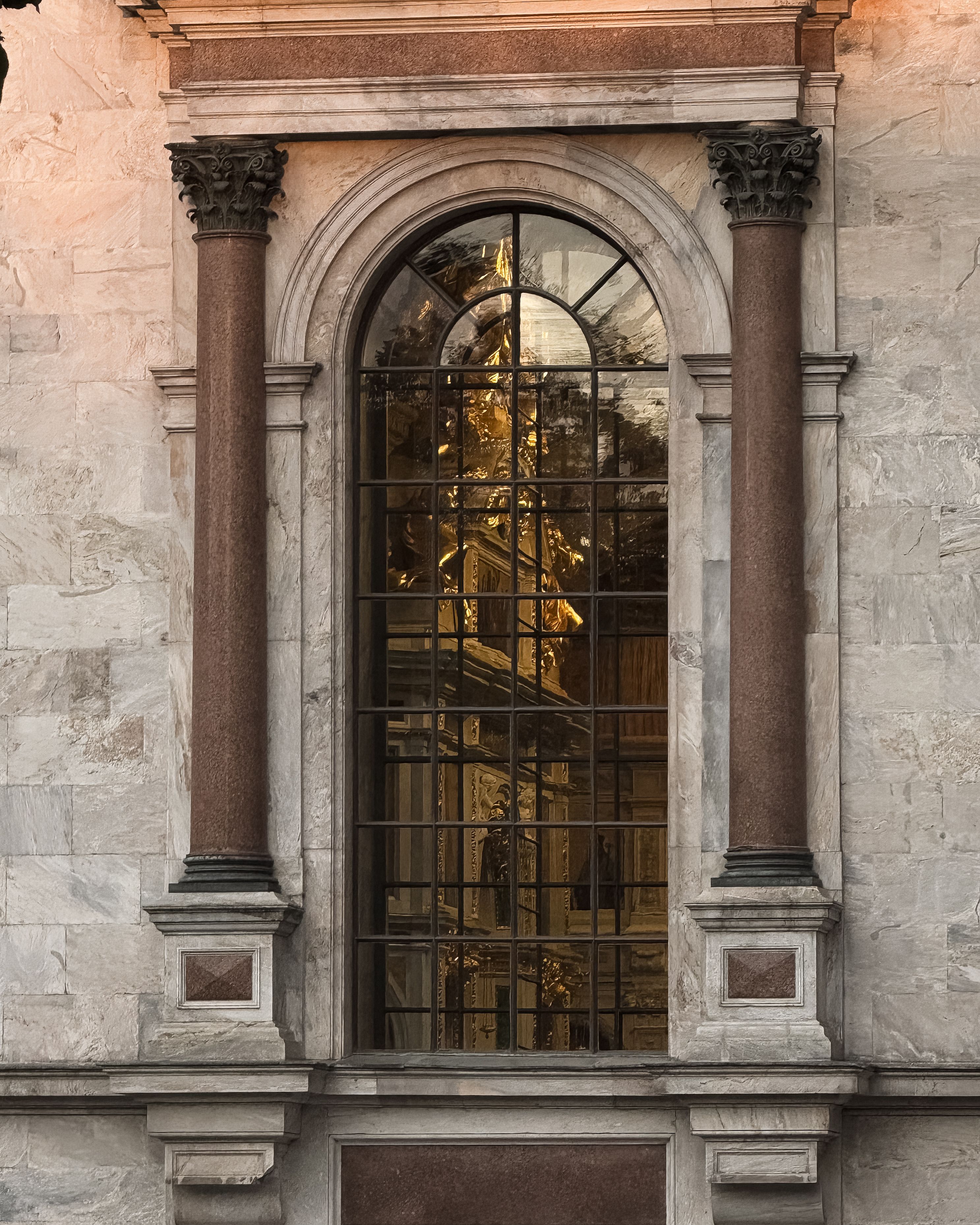 Historic Architectural Window with Reflections · Free Stock Photo