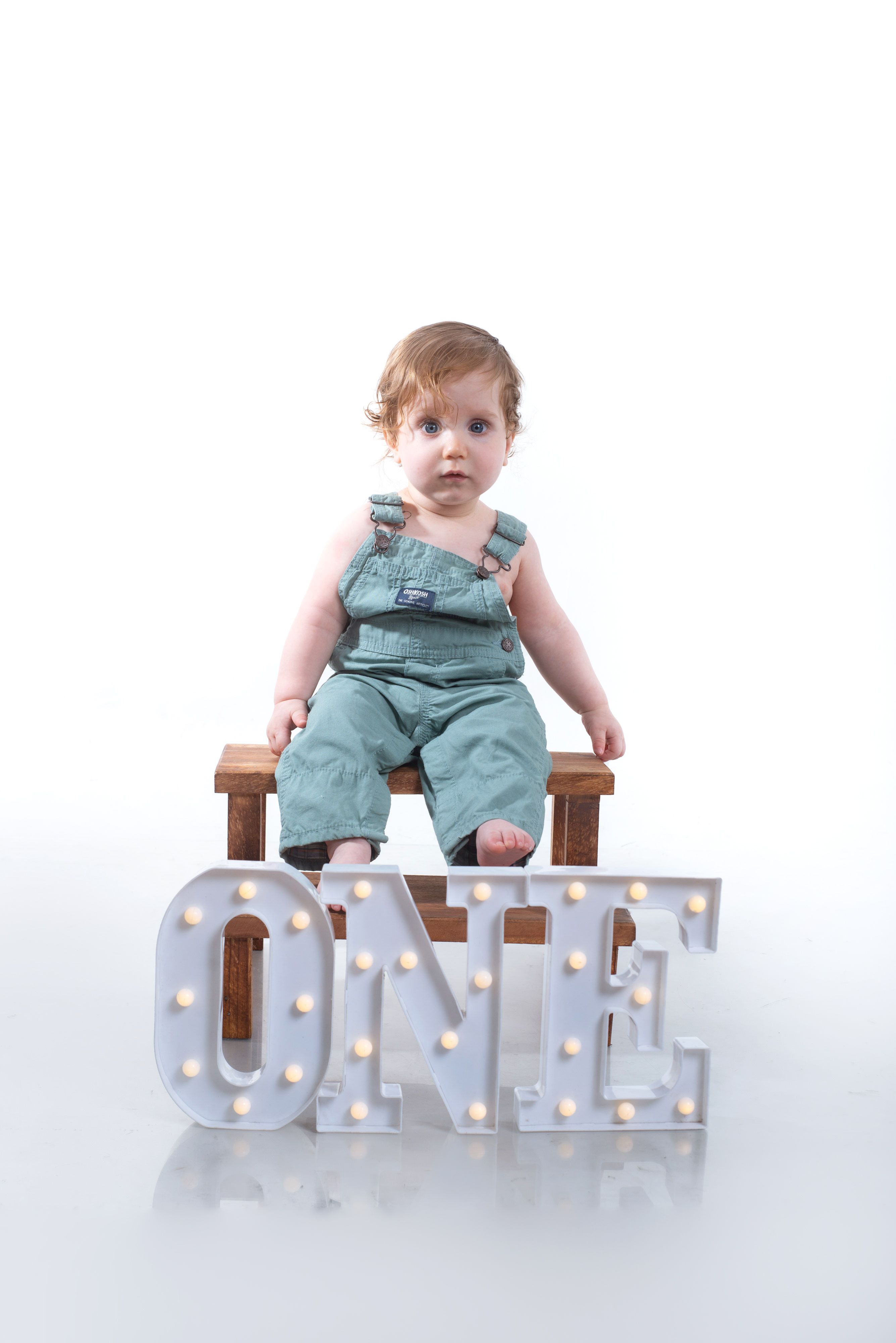 One Year Old Baby Background Photos, Download The BEST Free One Year ...