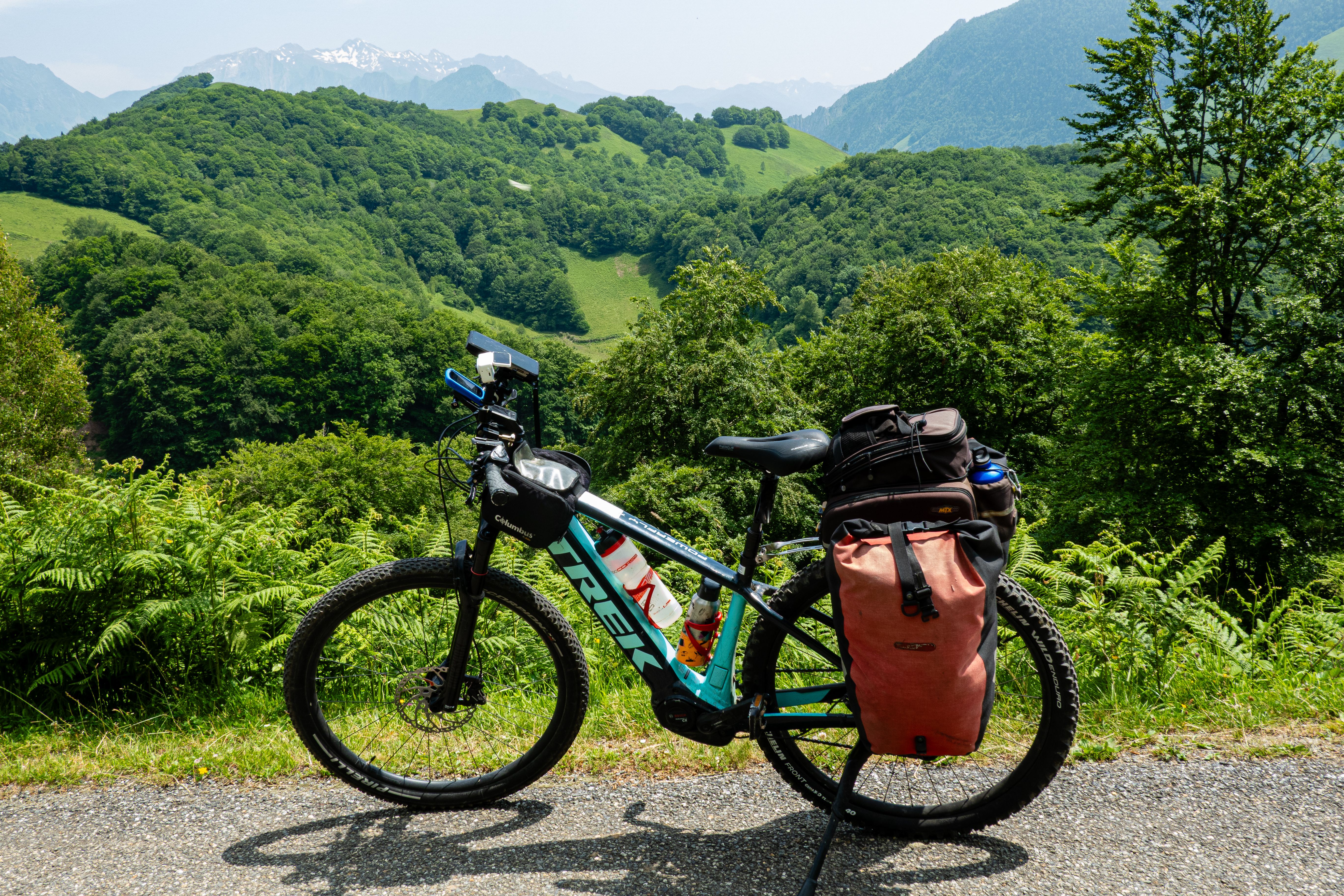 Mountain Bike Adventure in Scenic Landscape · Free Stock Photo