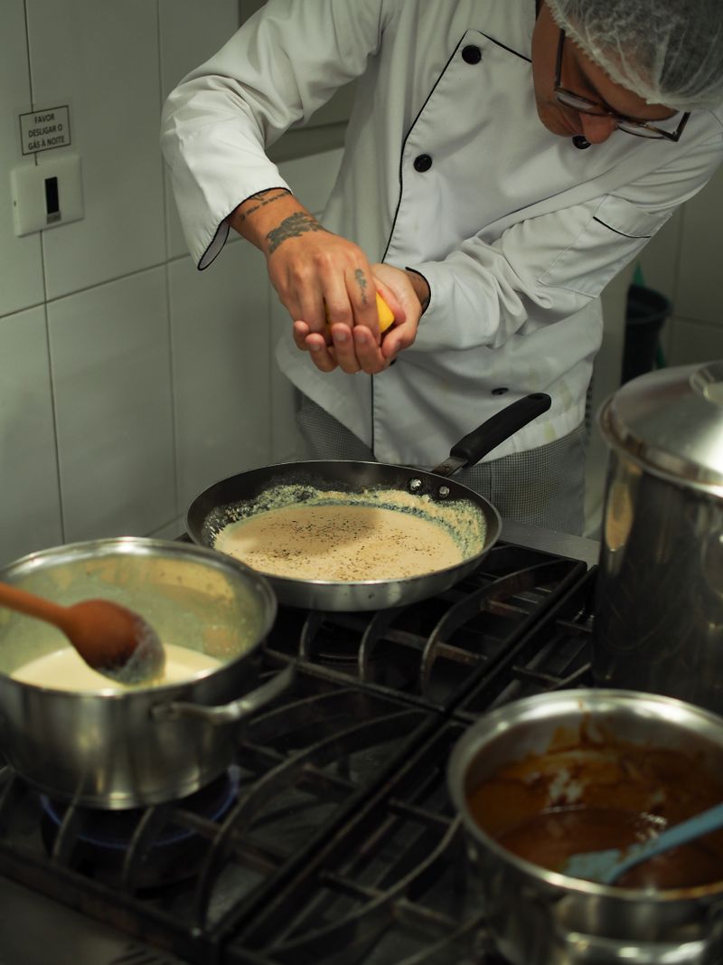 Chef Cooking Photos, Download The BEST Free Chef Cooking Stock Photos ...