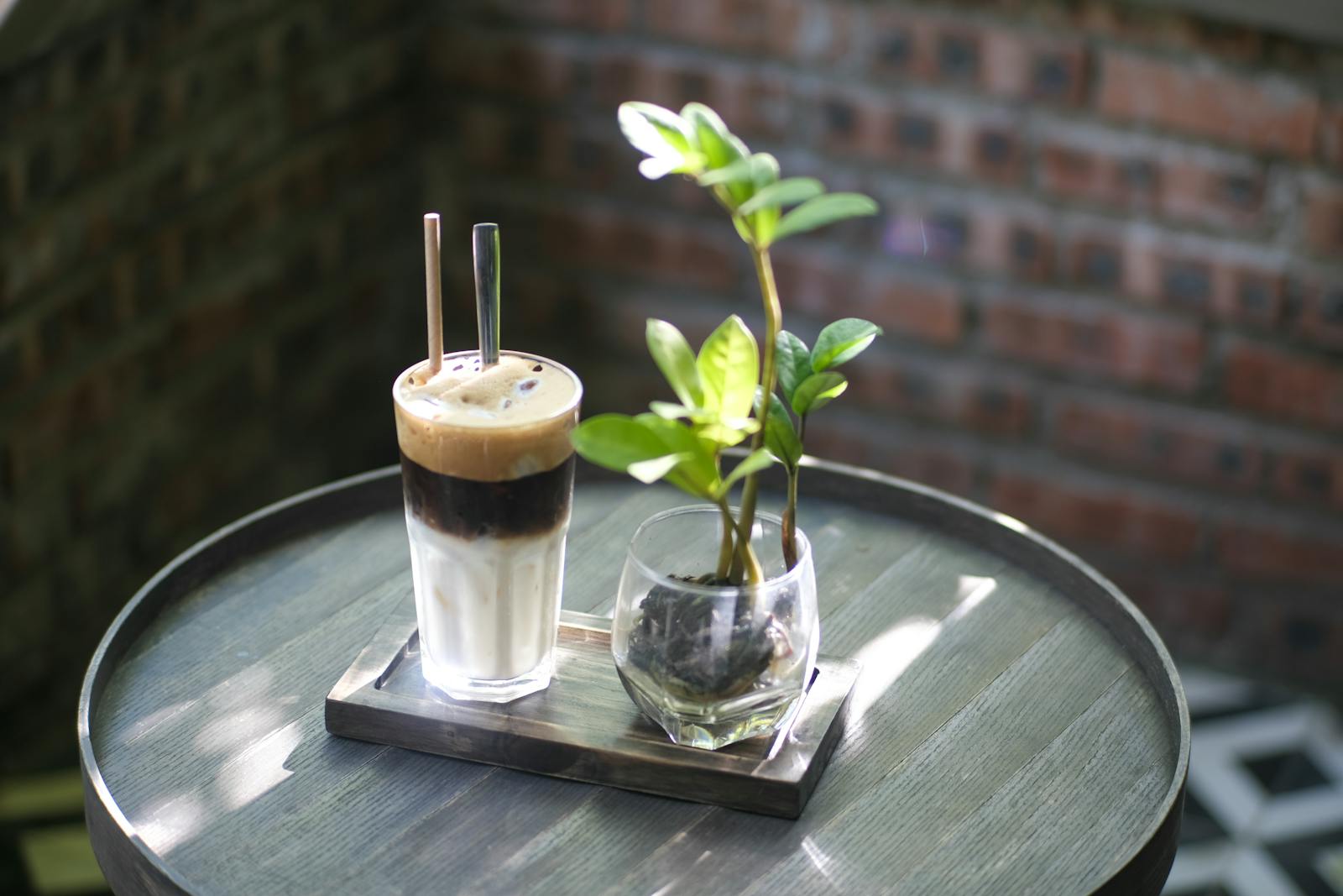 Food Table Photos, Download The BEST Free Food Table Stock Photos & HD ...