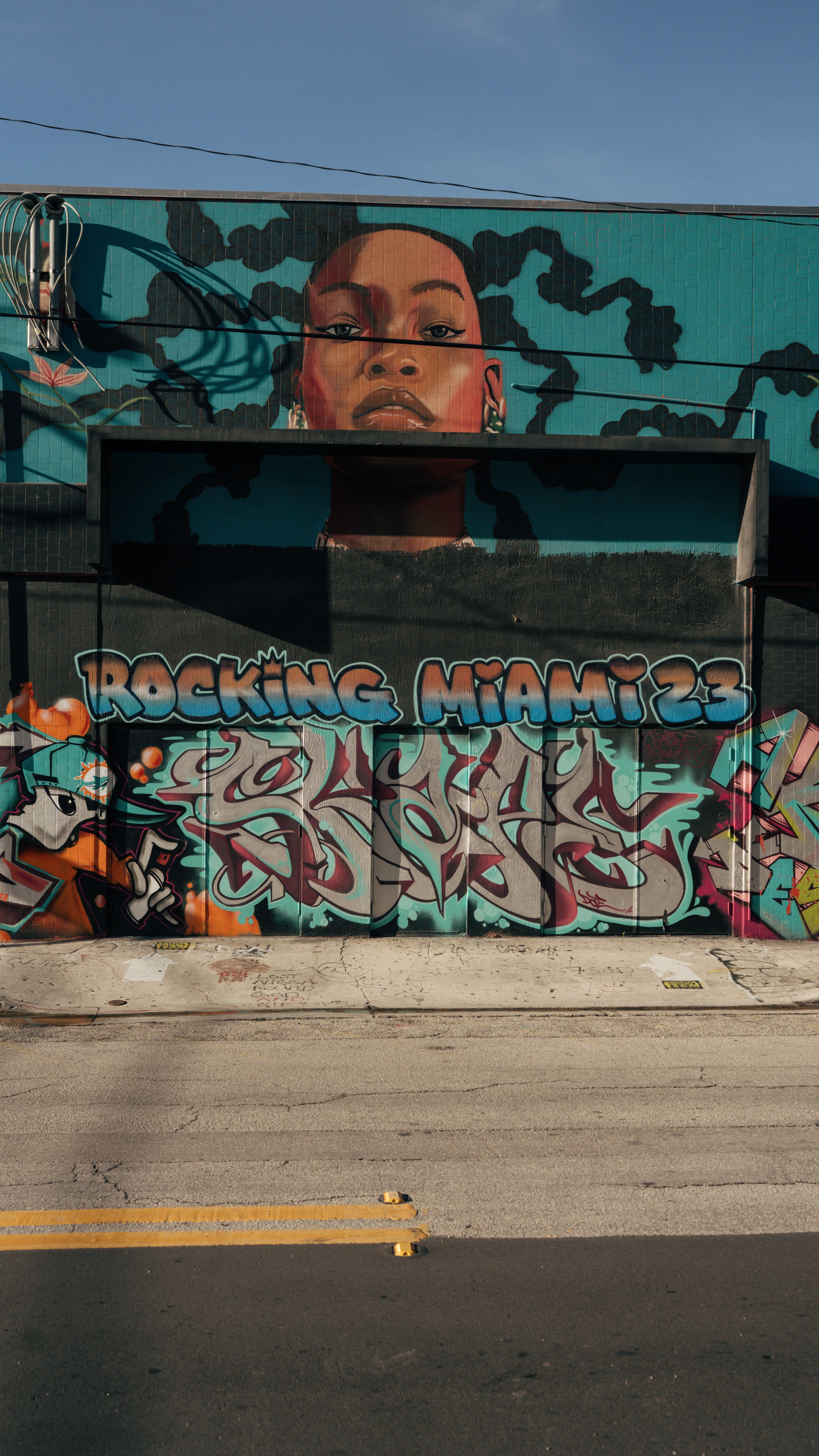 Street Art Mural with Graffiti in Miami · Free Stock Photo
