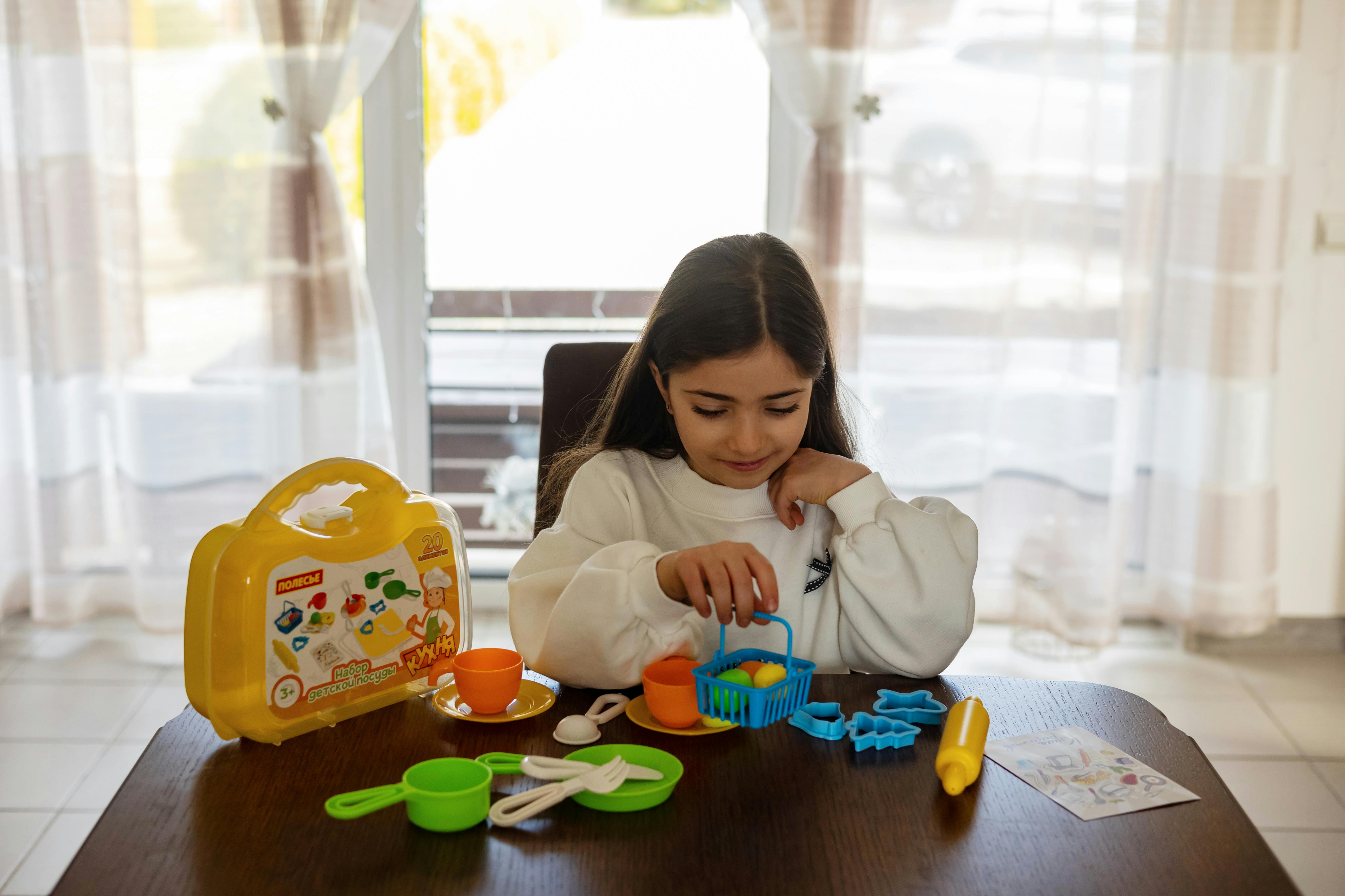 Family Room Photos, Download The BEST Free Family Room Stock Photos ...