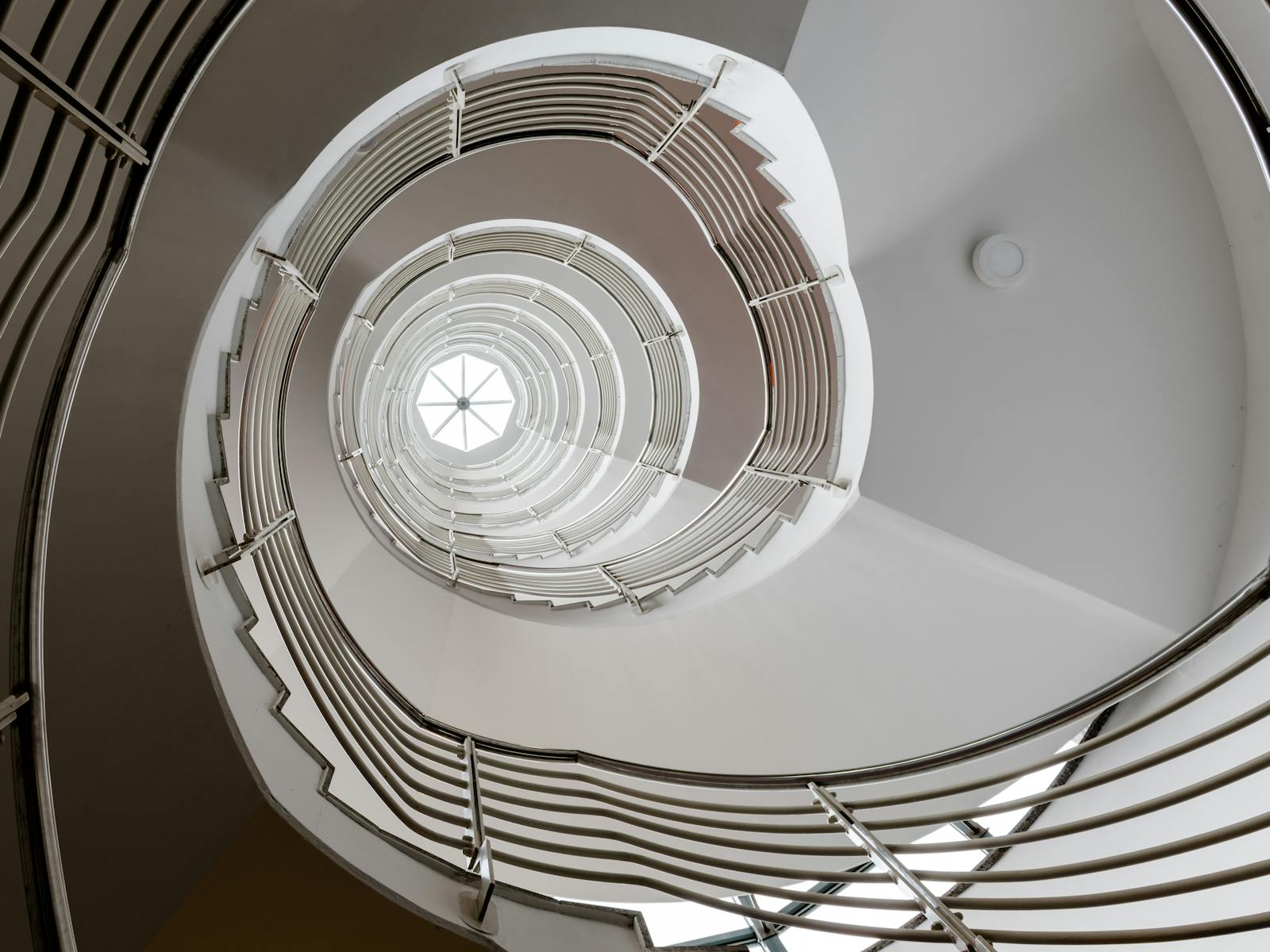 Spiral Staircase Photos, Download The BEST Free Spiral Staircase Stock ...