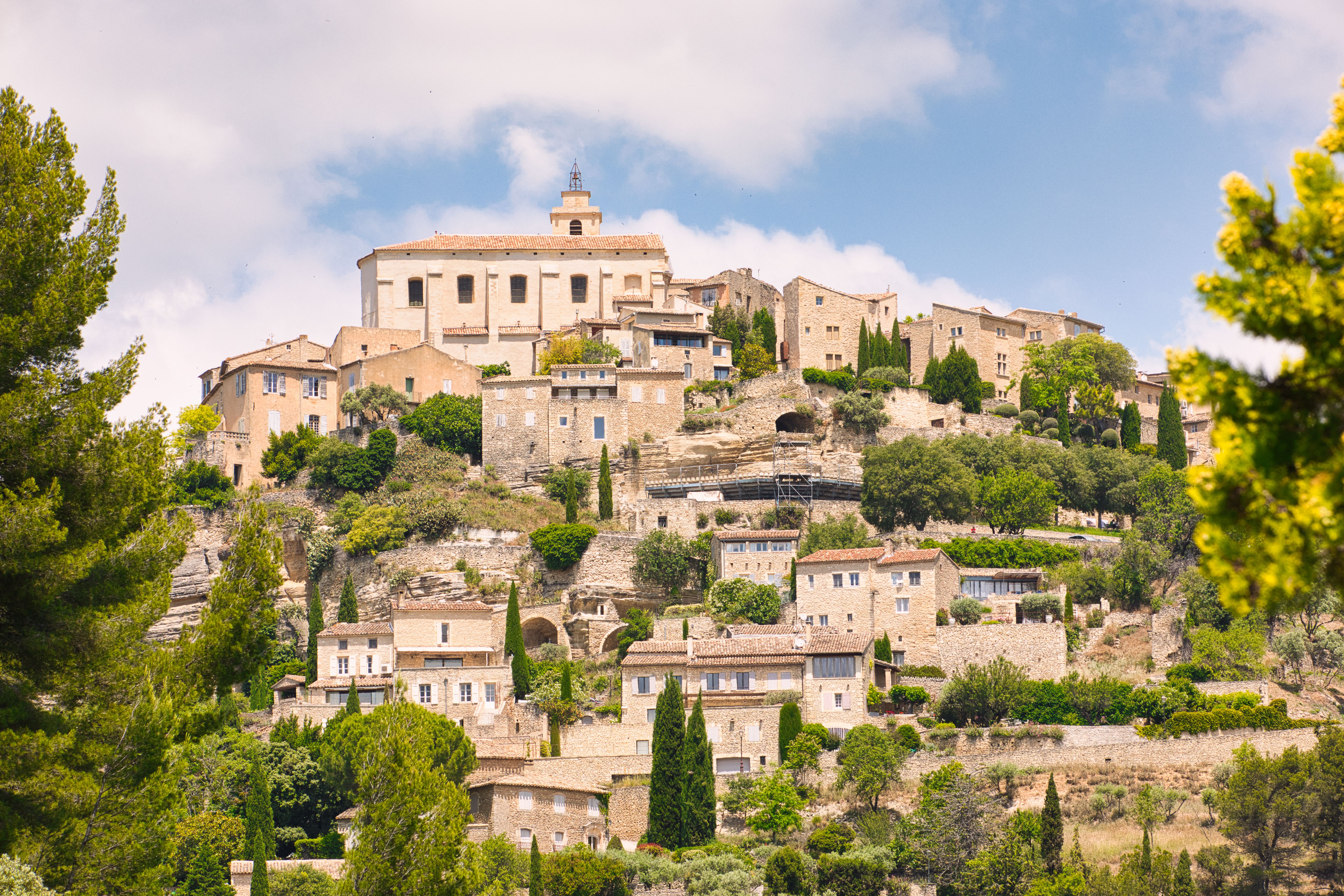 Vue Panoramique Du Village De Gordes En Provence, France · Photo gratuite