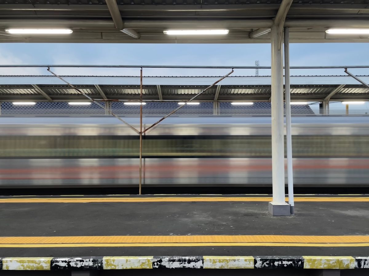 Whoosh Speed Train Indonesia Photos, Download The BEST Free Whoosh ...