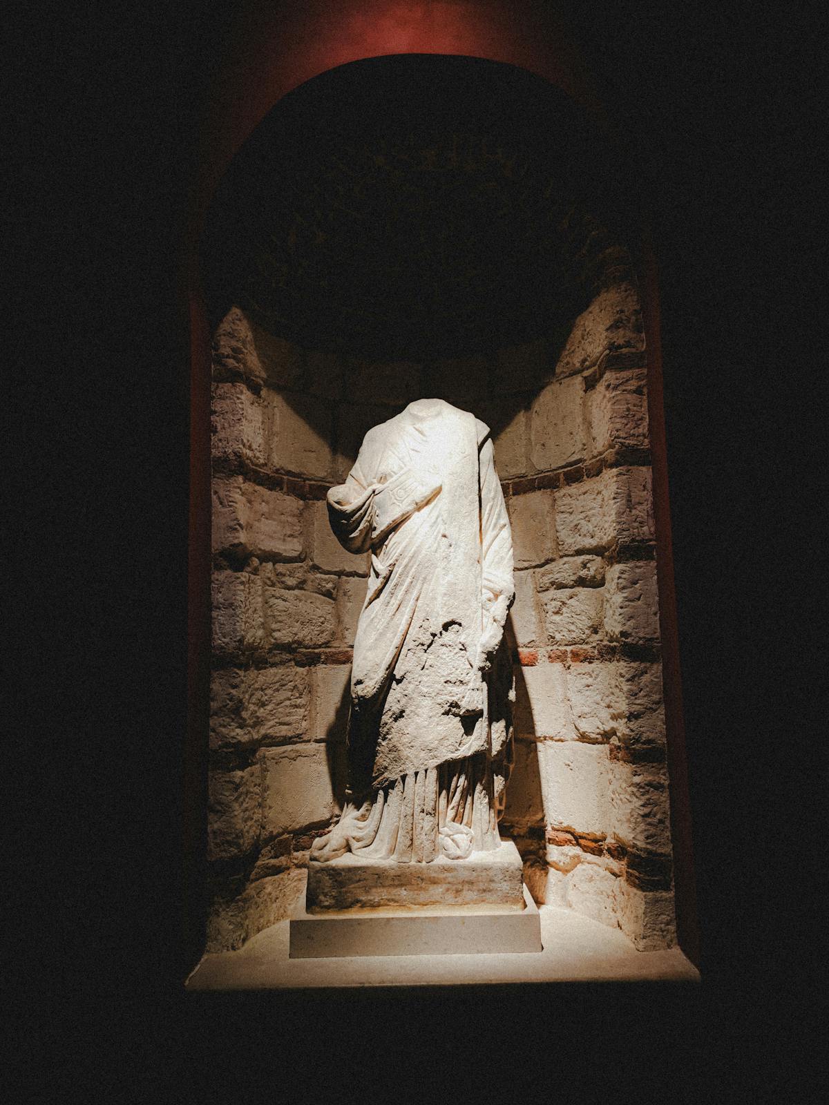 Ancient Molech Statue Photos, Download The BEST Free Ancient Molech ...