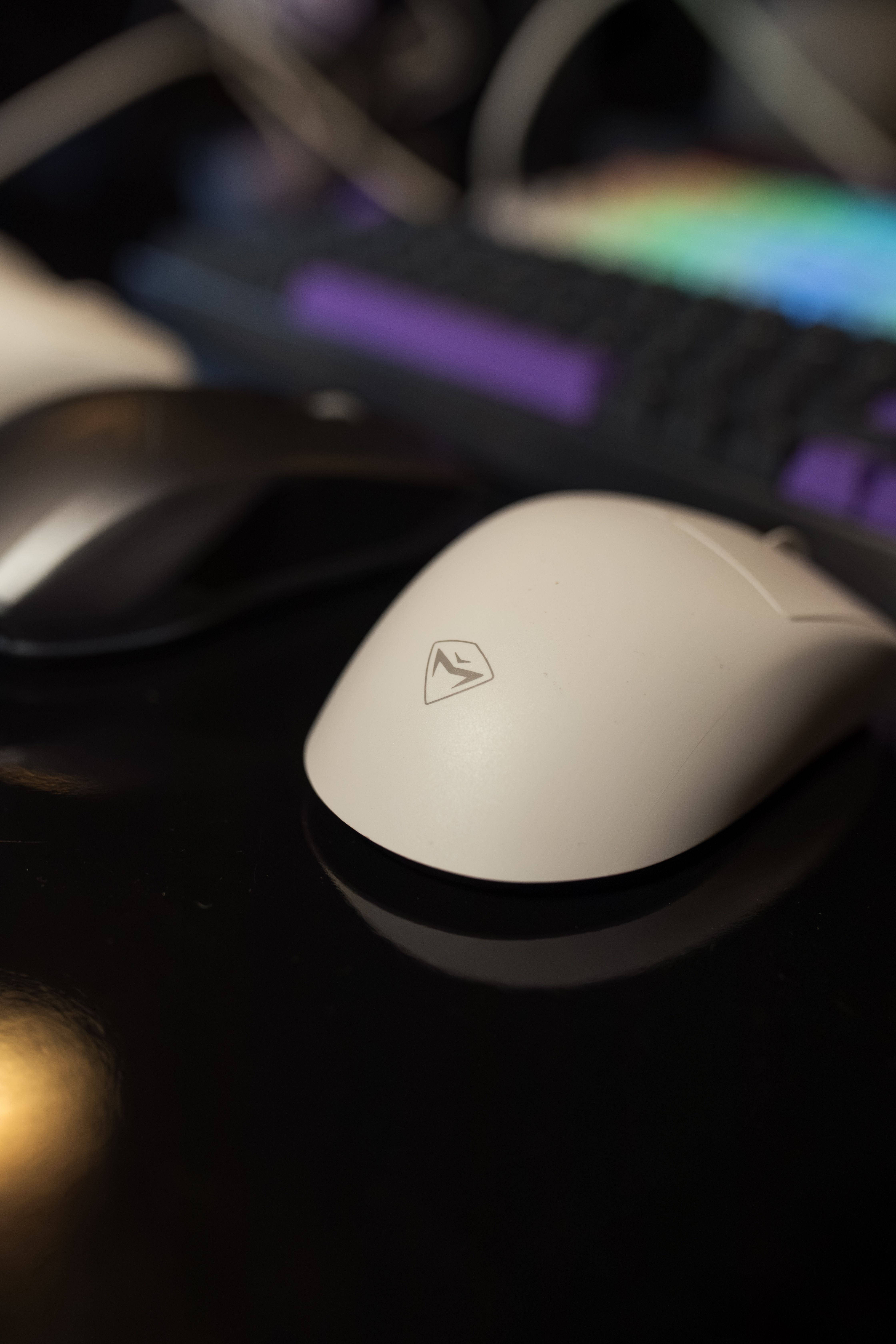 Close-Up Photo of Gaming Mouse · Free Stock Photo