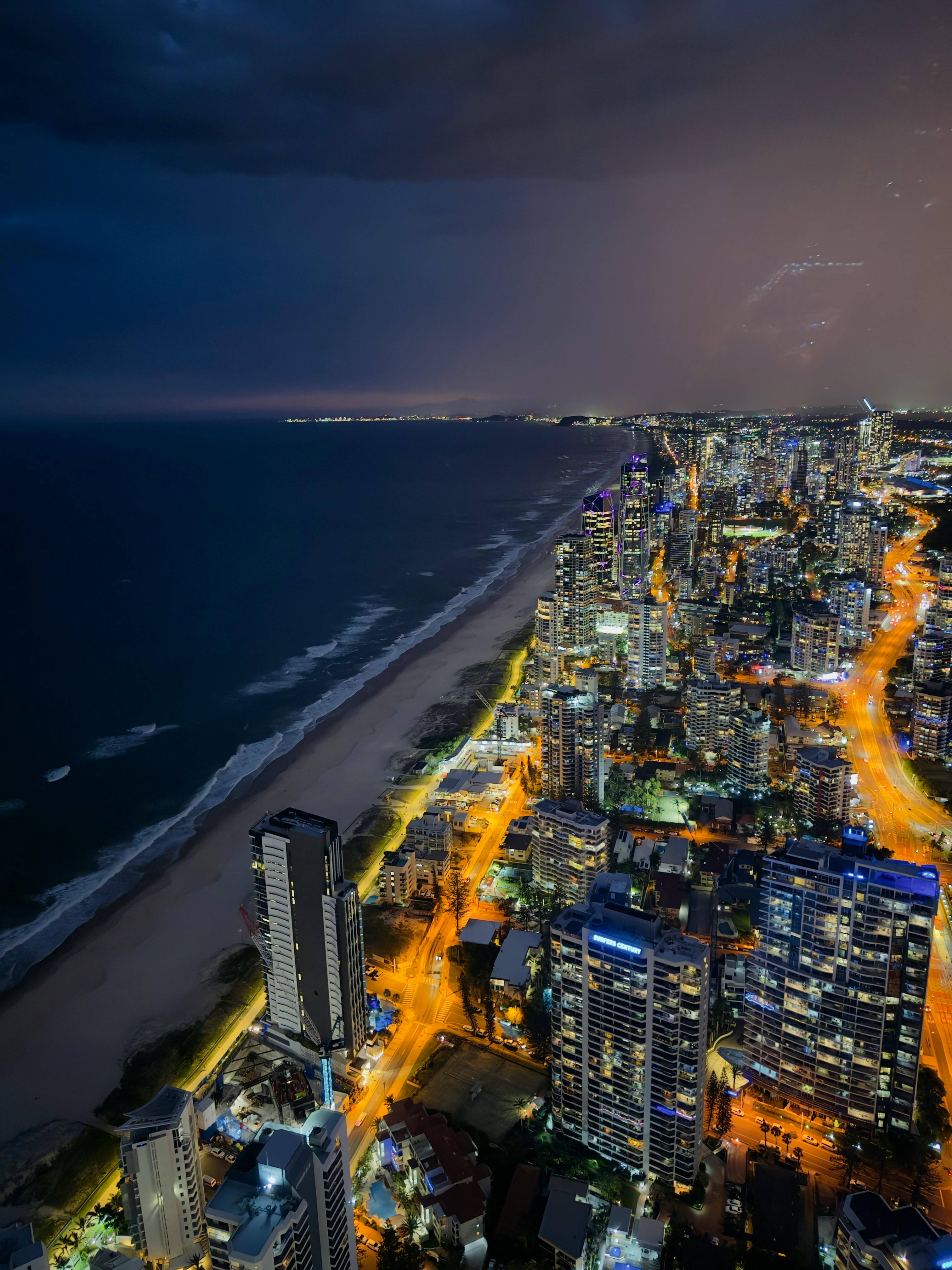 2,778,095+以上の無料夜の海画像