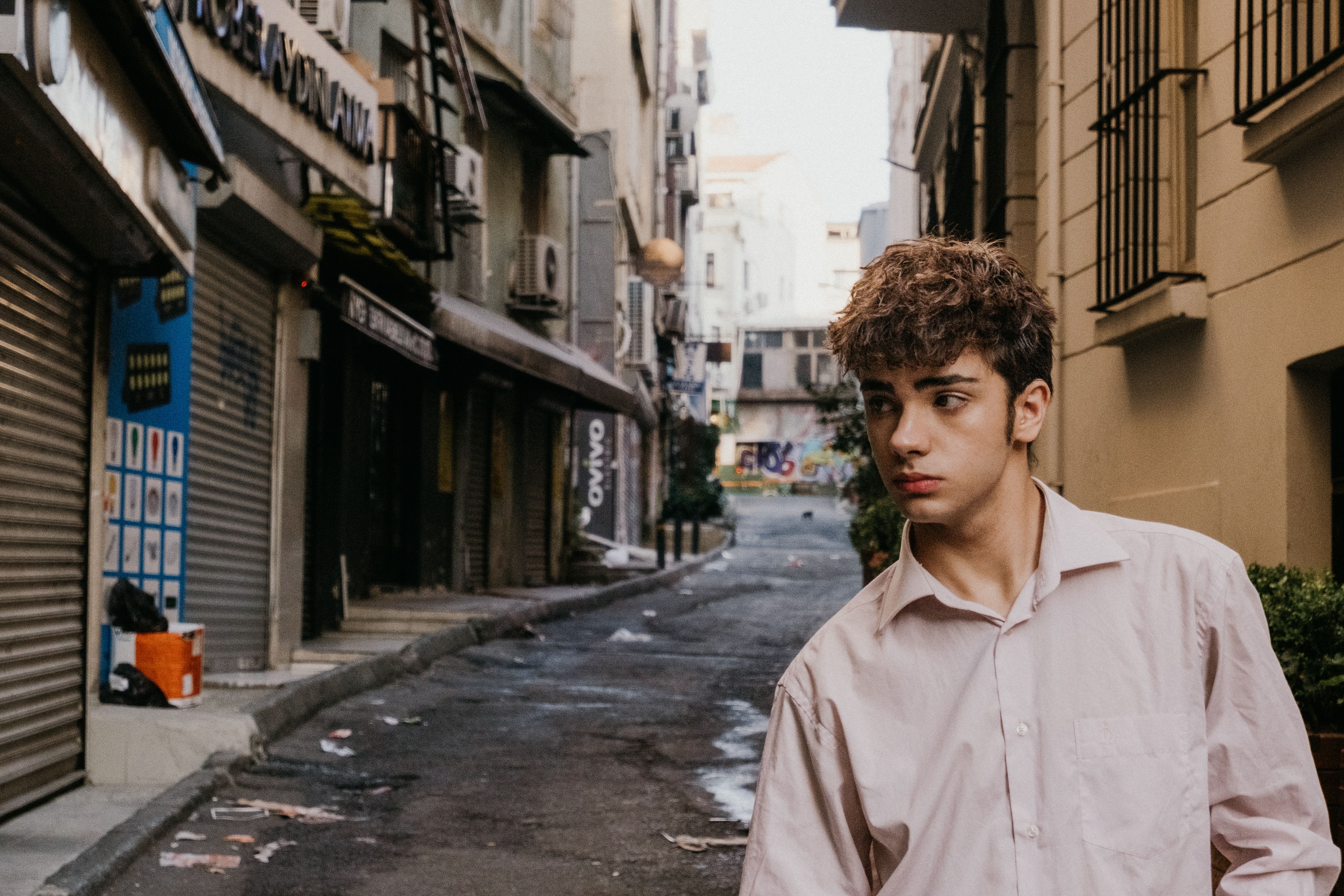 Young Man in İstanbul Street Alley View · Free Stock Photo