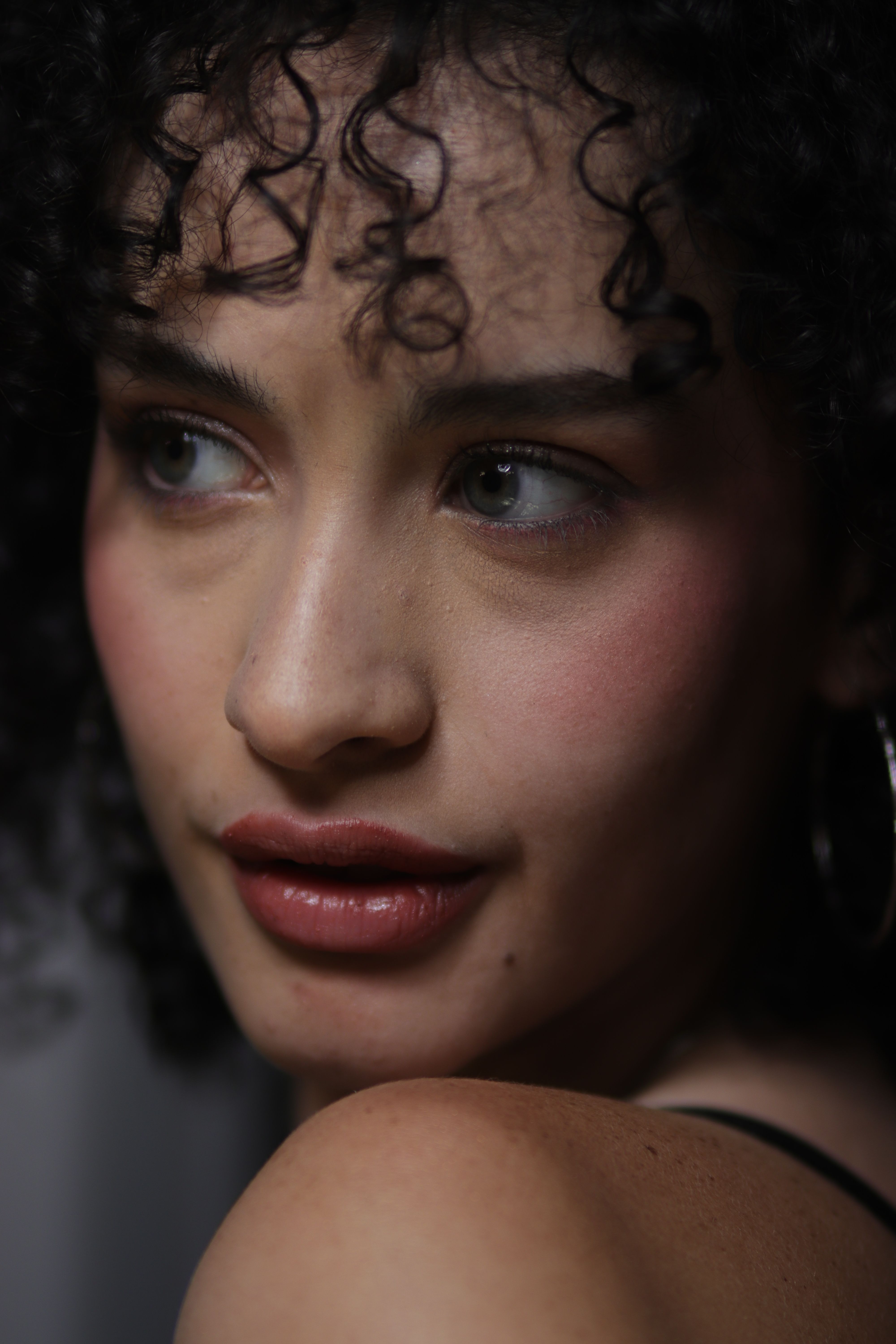 20,000+ Best Shoulder Photos · 100% Free Download · Pexels Stock Photos