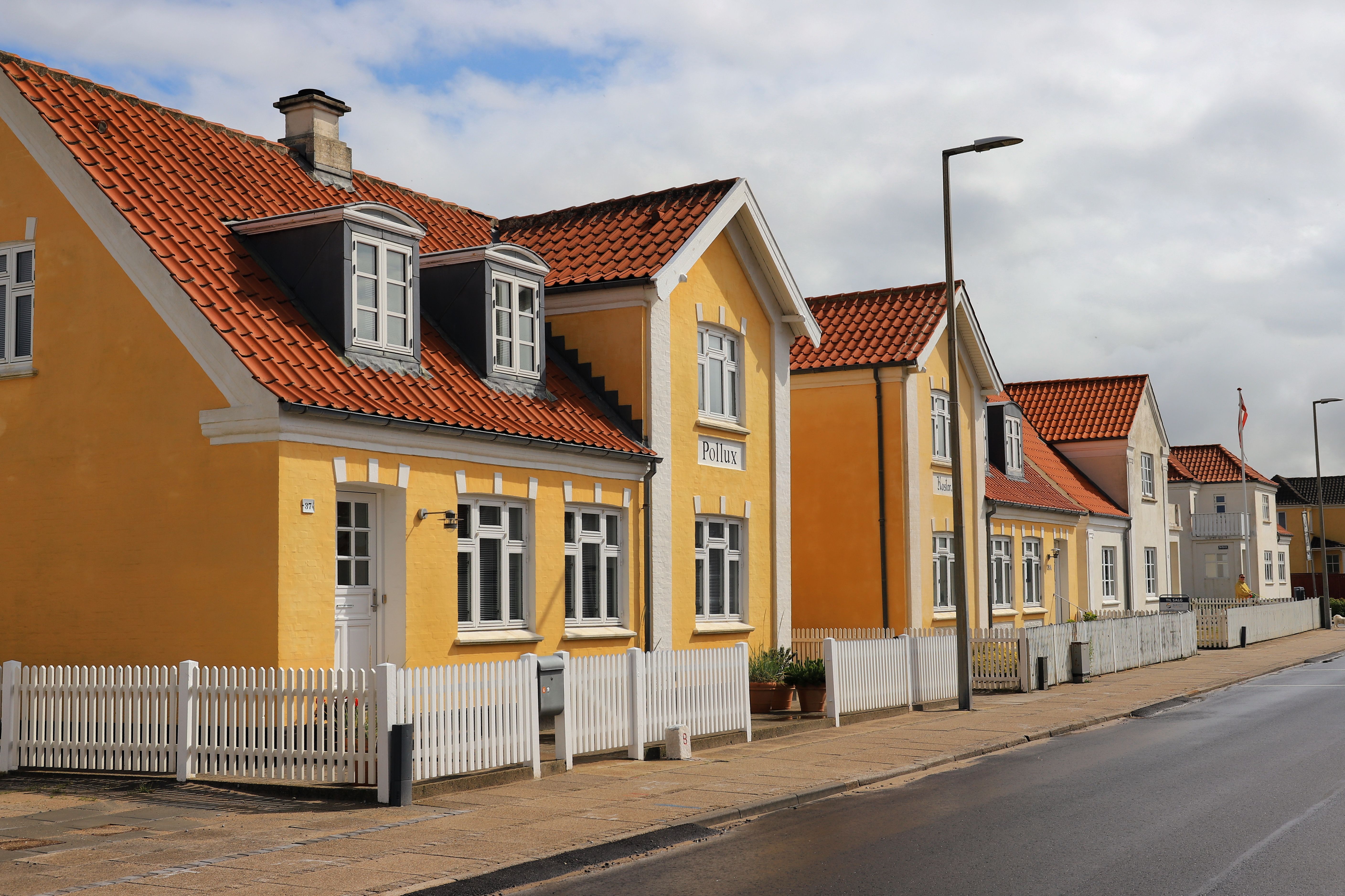 Charming Danish House in Løkken with Colorful Facade · Free Stock Photo