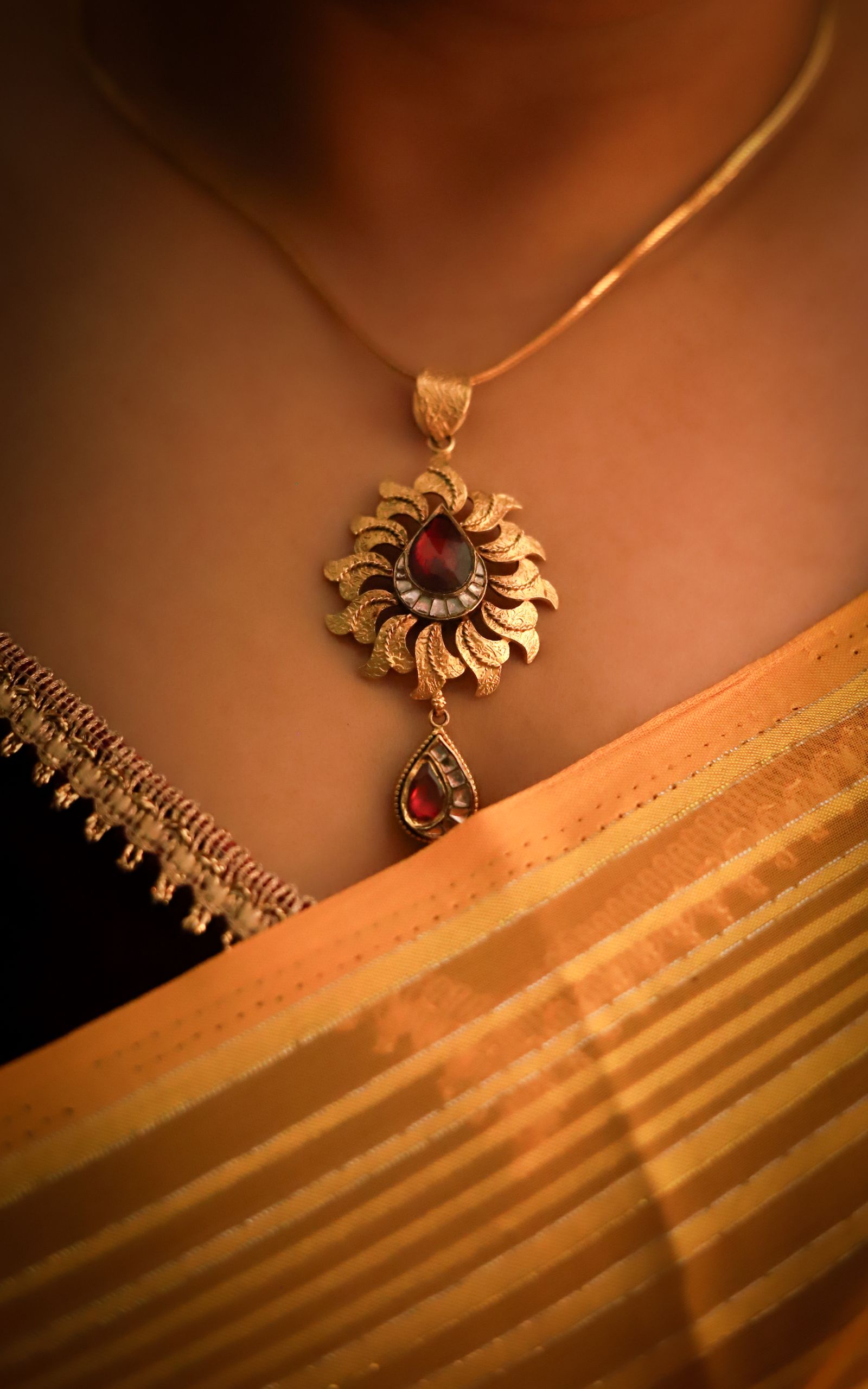 Gold Jewelry Photos, Download The BEST Free Gold Jewelry Stock Photos ...