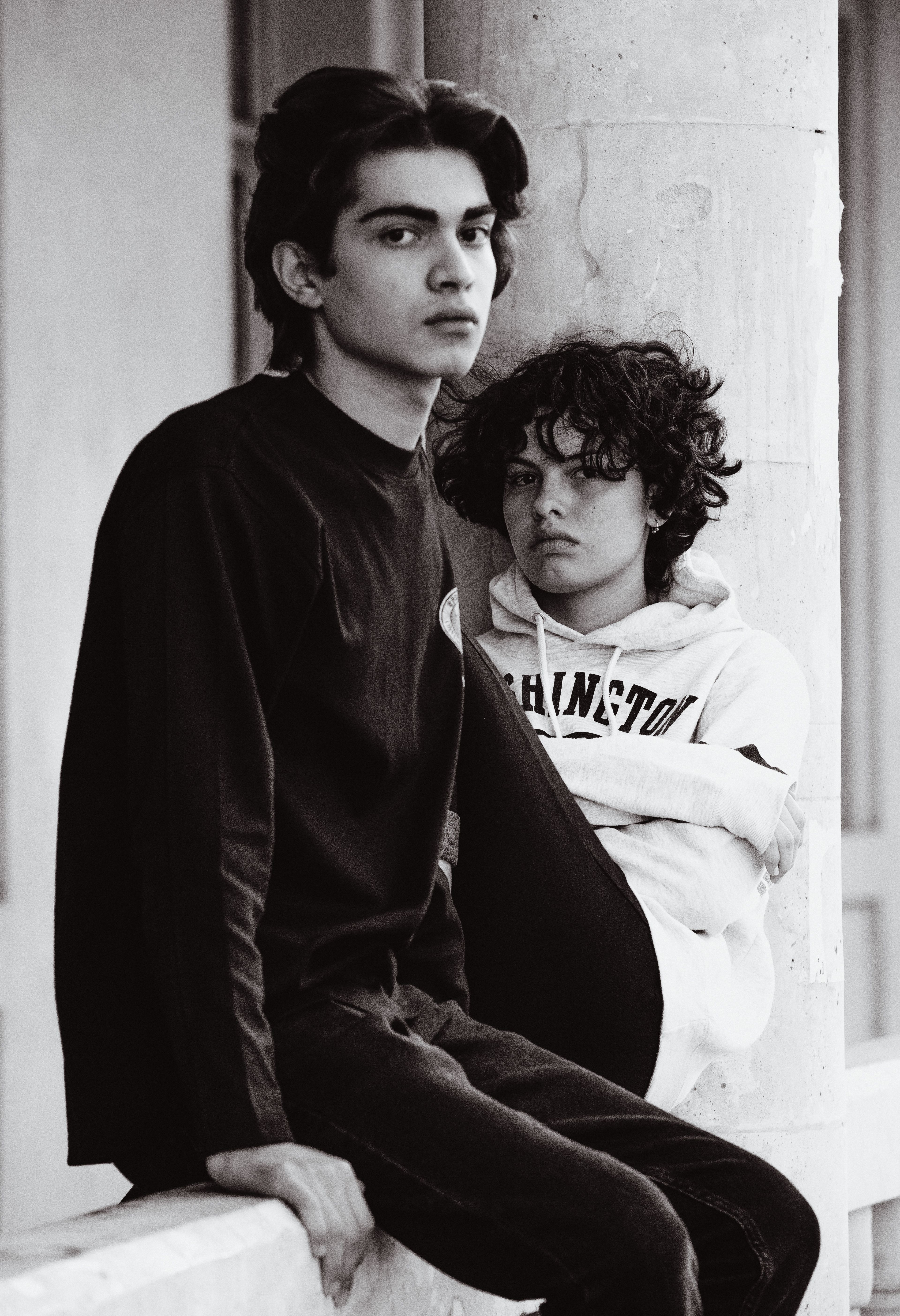 Teenagers Loitering Photos, Download The BEST Free Teenagers Loitering ...