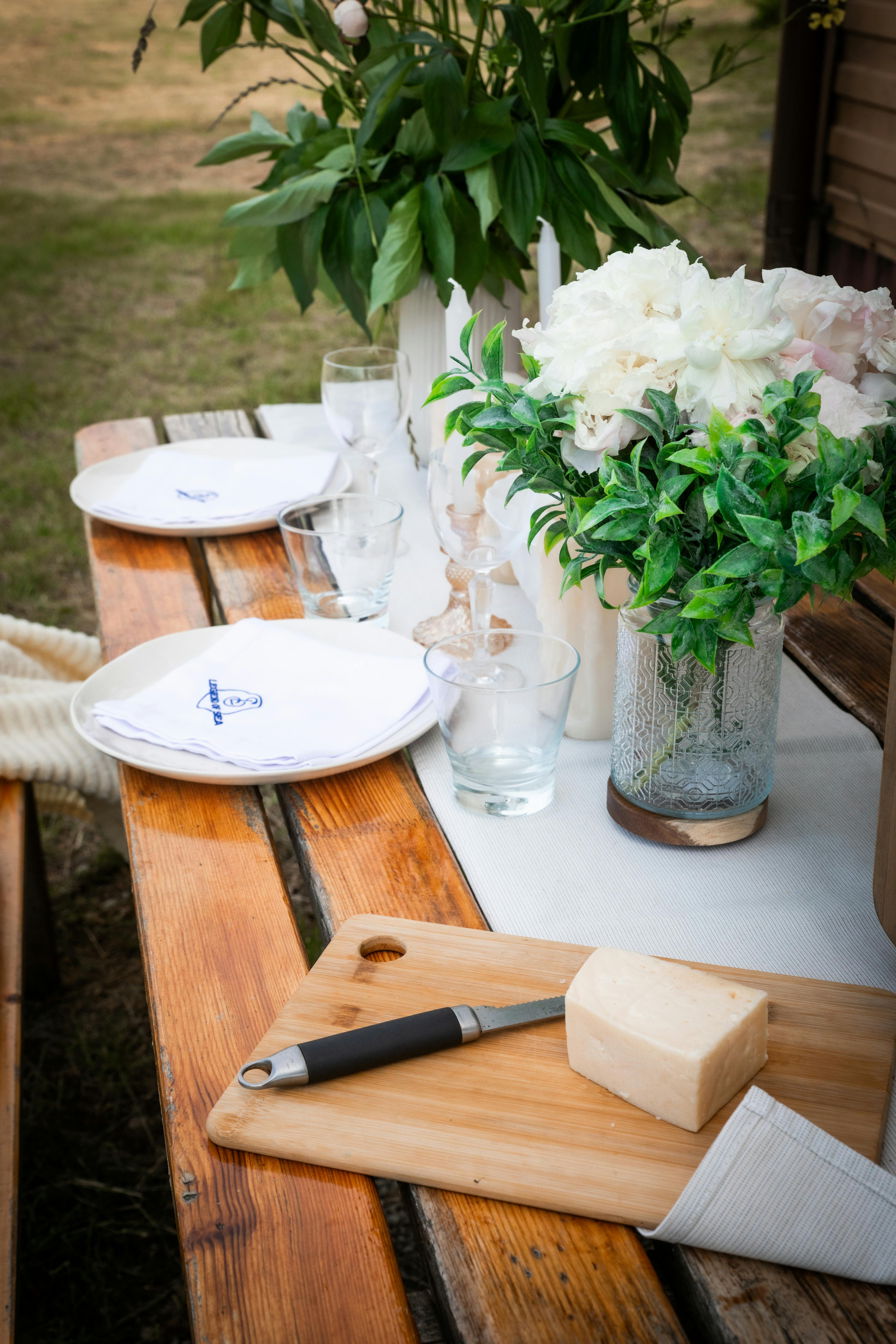 Wooden Dining Board Photos, Download The BEST Free Wooden Dining Board ...