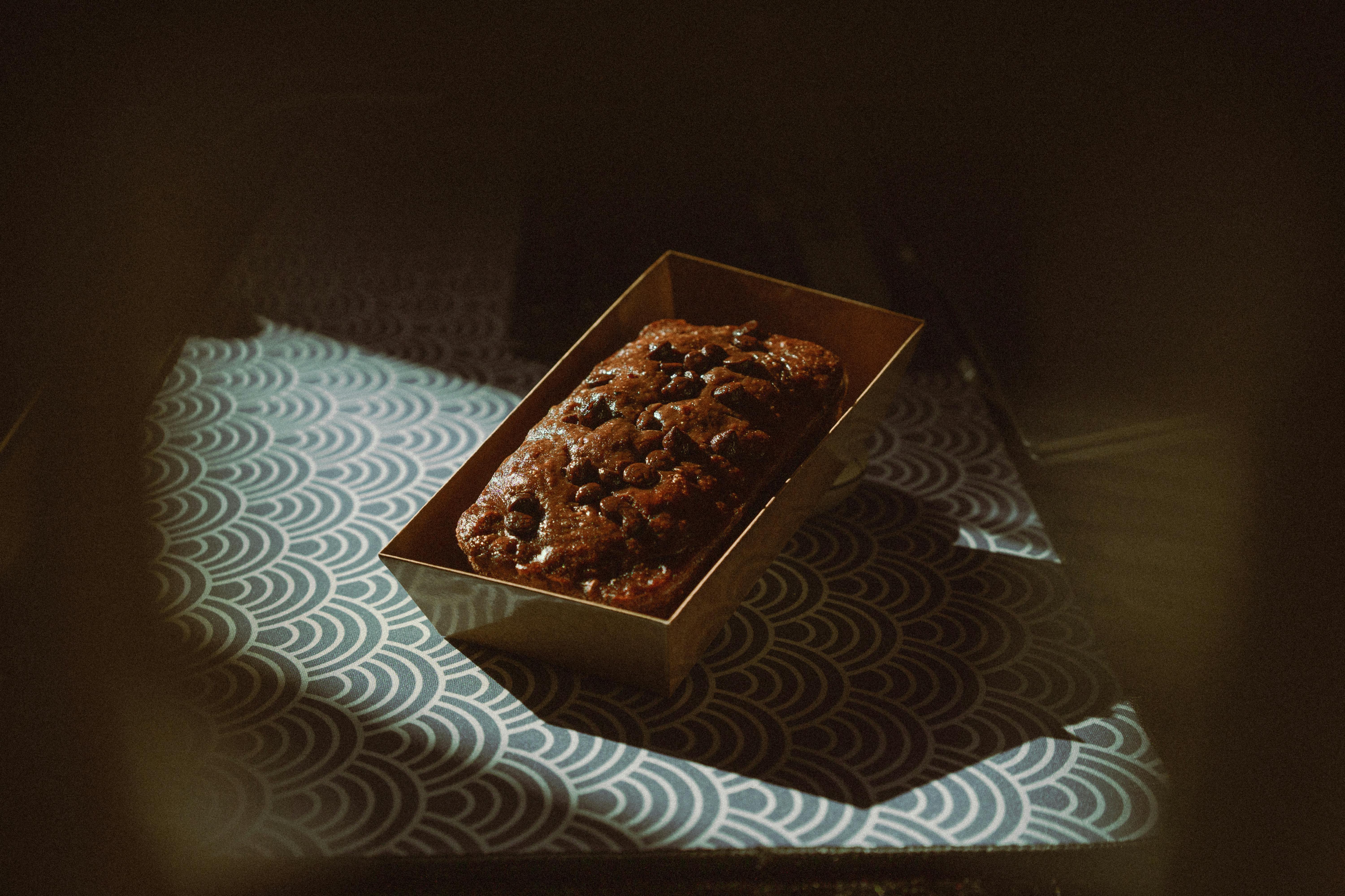Discover the Vintage Baking Dish History You Need to Know